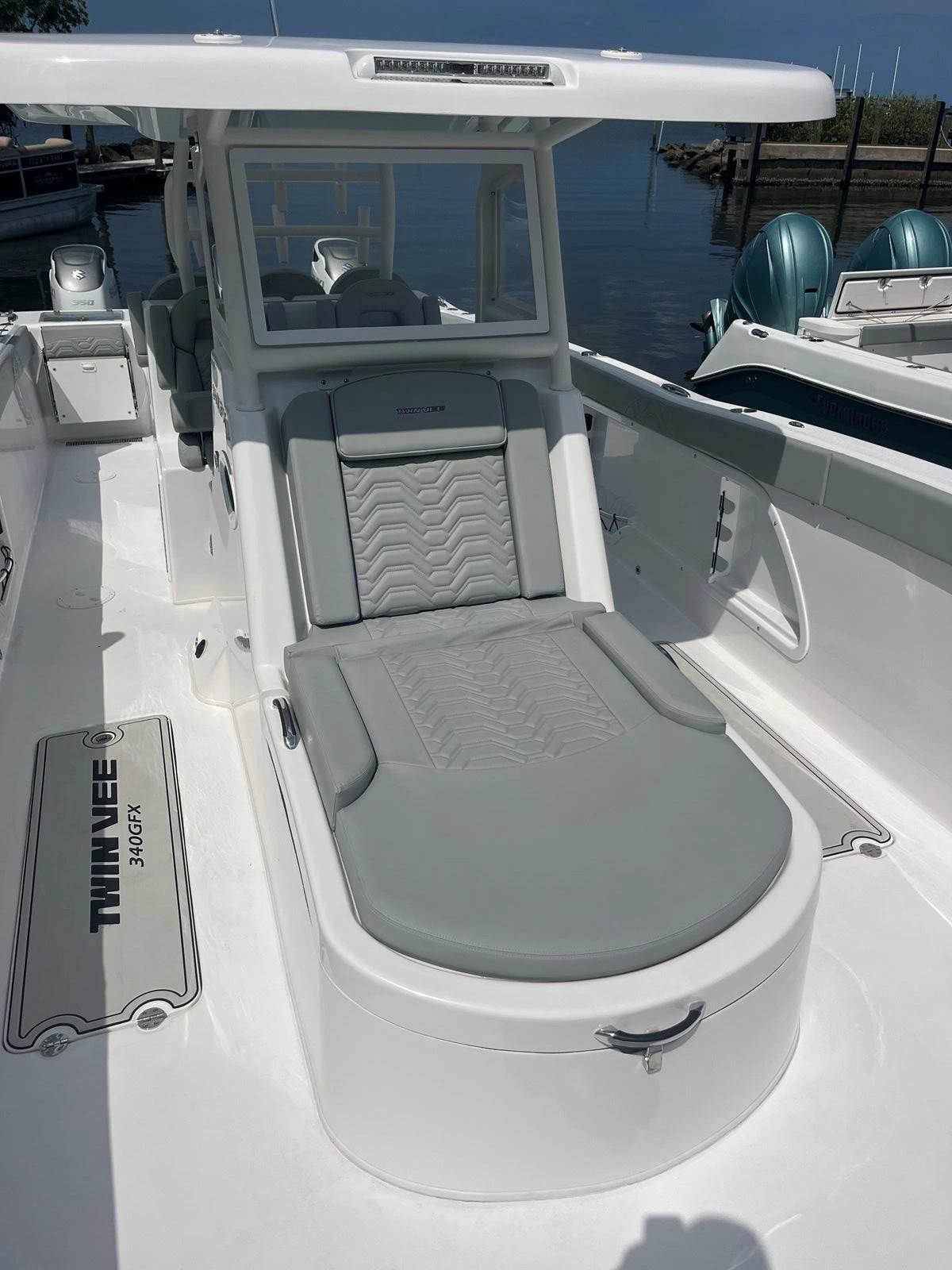 2023 Twin Vee 340 GFX Center Console for sale - YachtWorld
