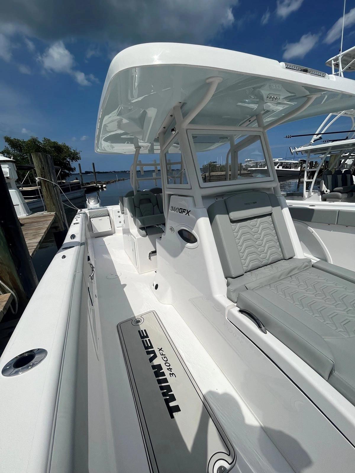2023 Twin Vee 340 GFX Center Console for sale - YachtWorld