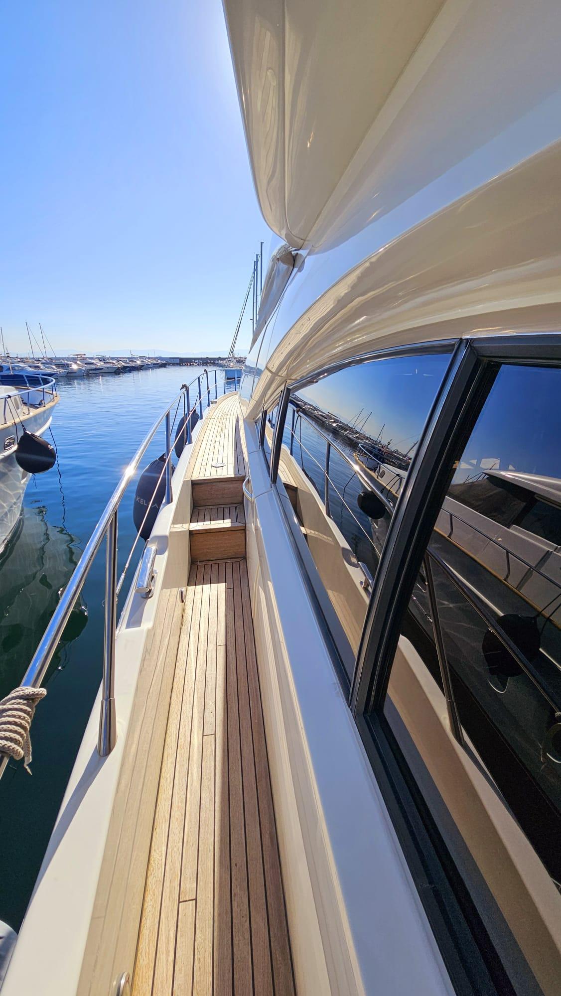 1999 Sunseeker 80 Yacht Flybridge for sale - YachtWorld