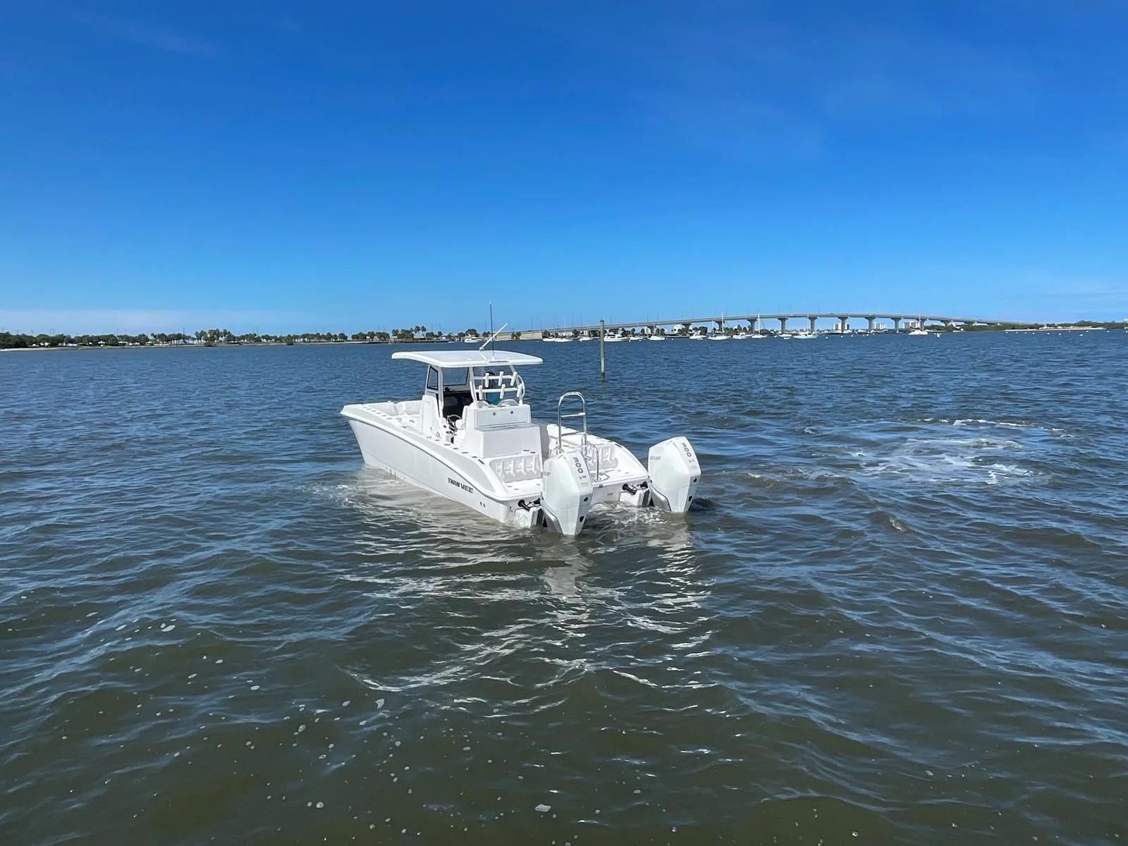 2023 Twin Vee 280 gfx Centre Console for sale - YachtWorld