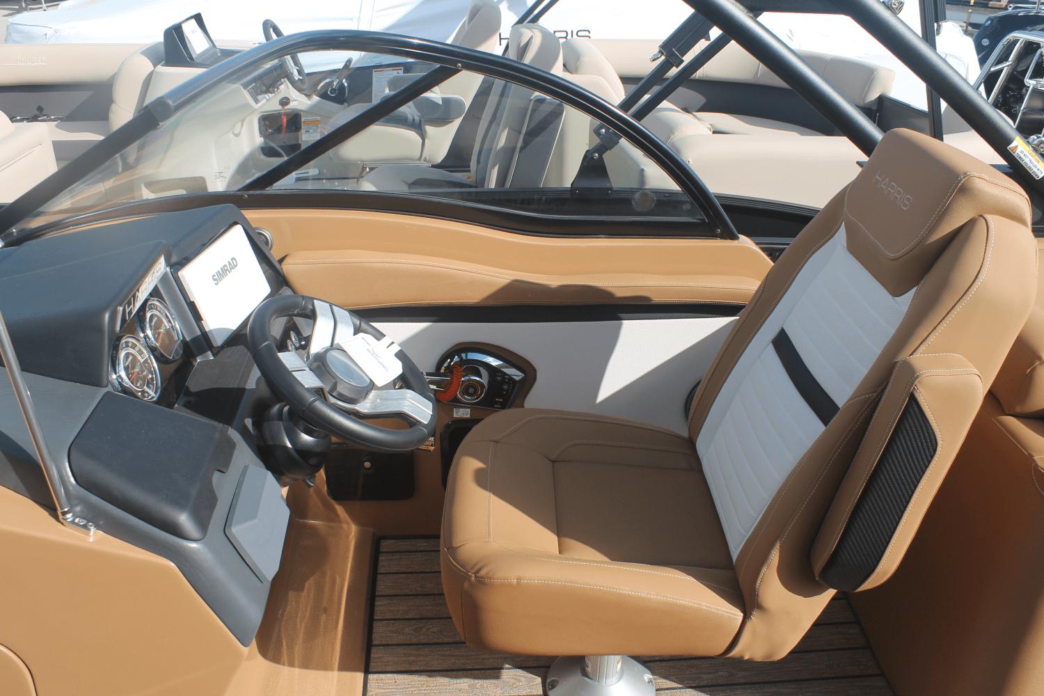 2024 Harris Solstice DC 250 Pontoboot Kaufen - YachtWorld