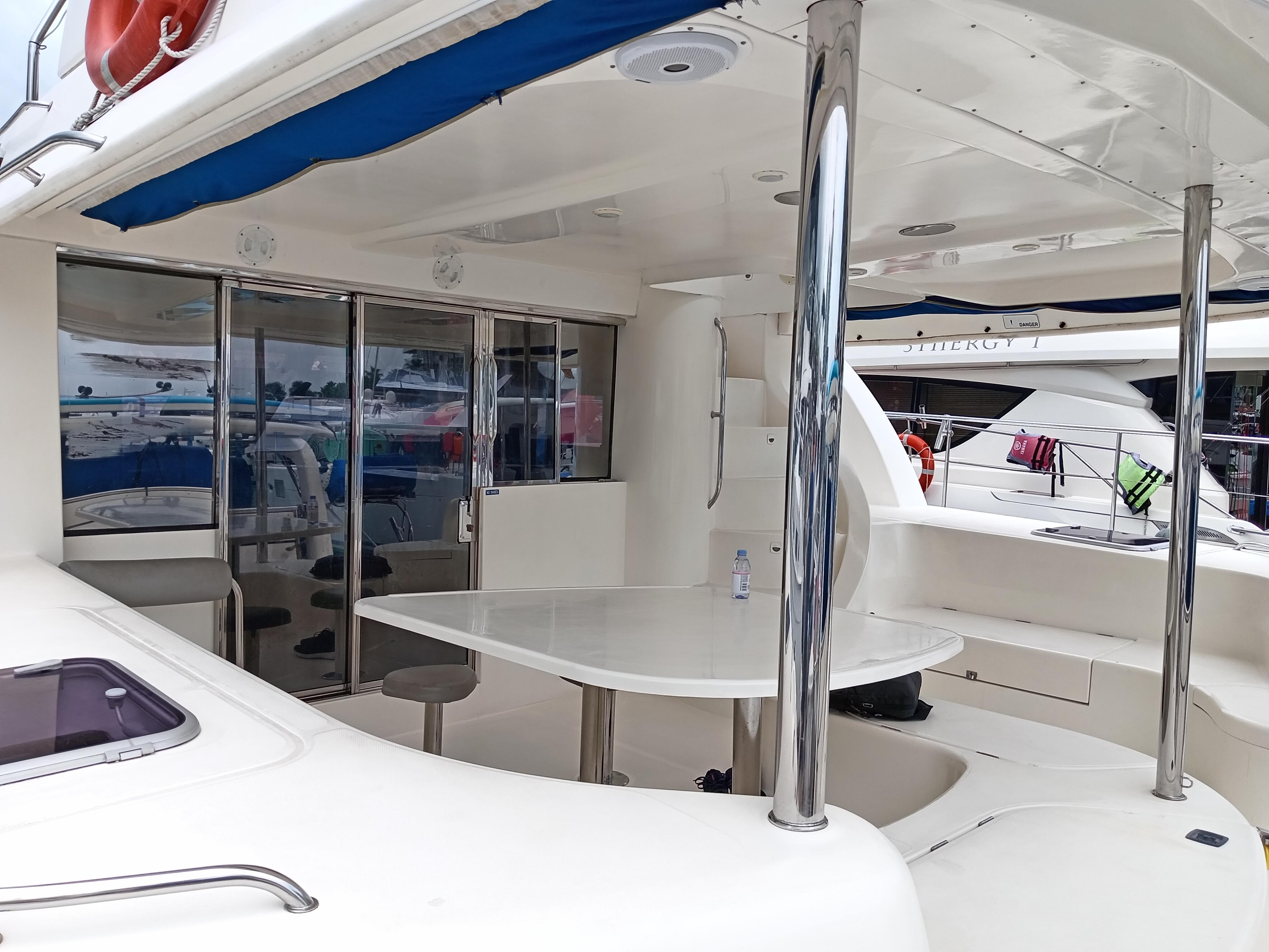 2007 Leopard 47 Power Catamaran for sale - YachtWorld