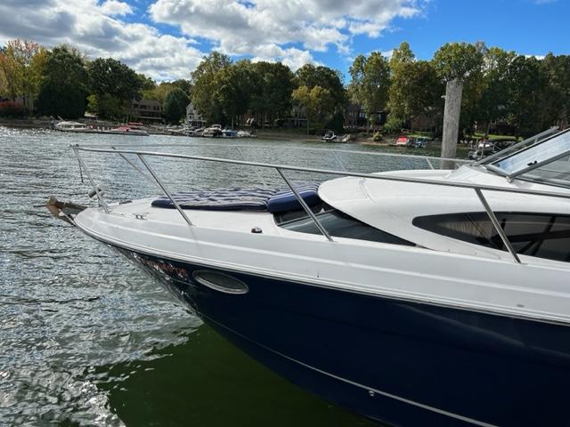 2010 Regal 3060 Window Express Cruiser for sale - YachtWorld