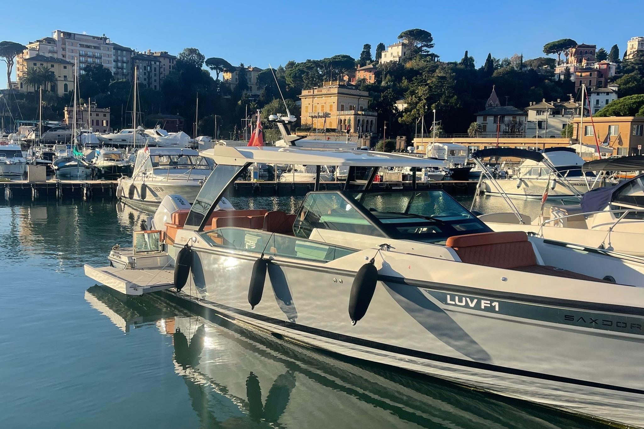 Ocasión 2025 Saxdor 320 GTO - Genova | TopBarcos.com