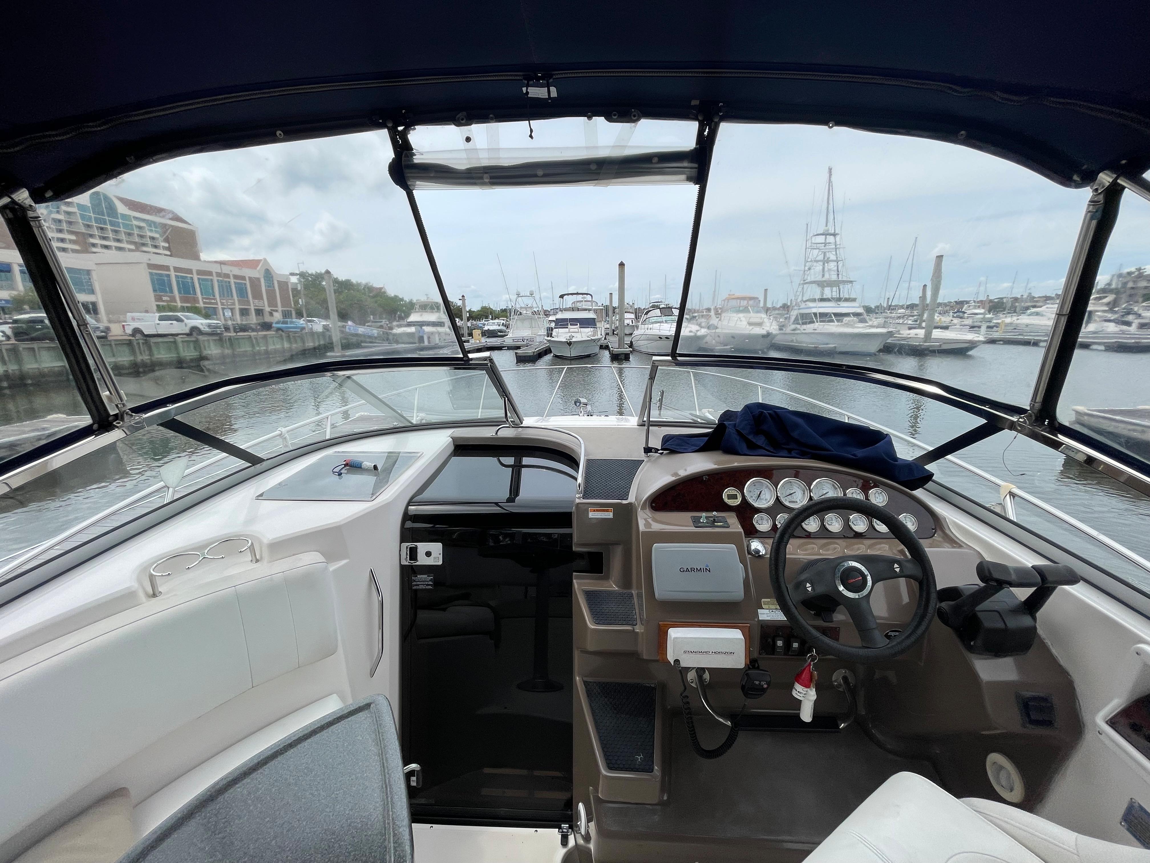 2006 Regal 3060 Window Express Cruiser for sale - YachtWorld