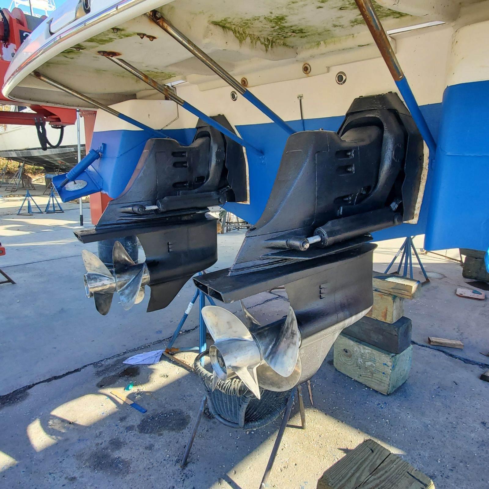 2006 Regal 3060 Window Express Cruiser for sale - YachtWorld