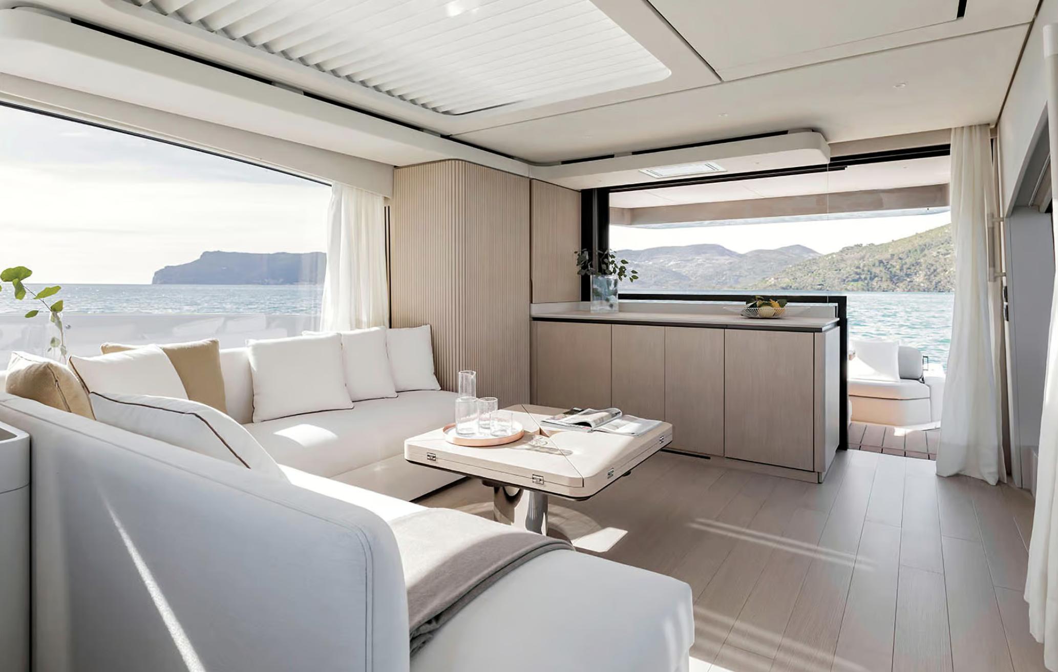 2025 Azimut Seadeck 6 Sports Cruiser for sale - YachtWorld