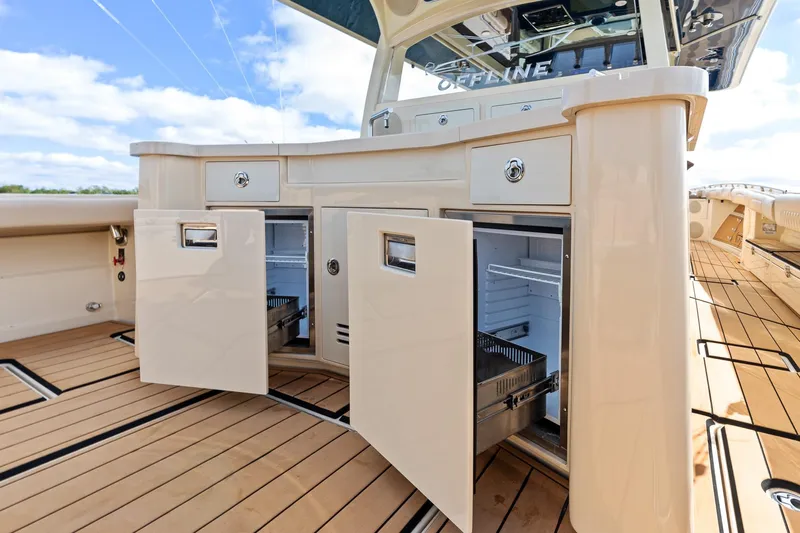 Off Line Yacht for Sale | 53 HCB Yachts Miami, FL | Denison Yacht Sales