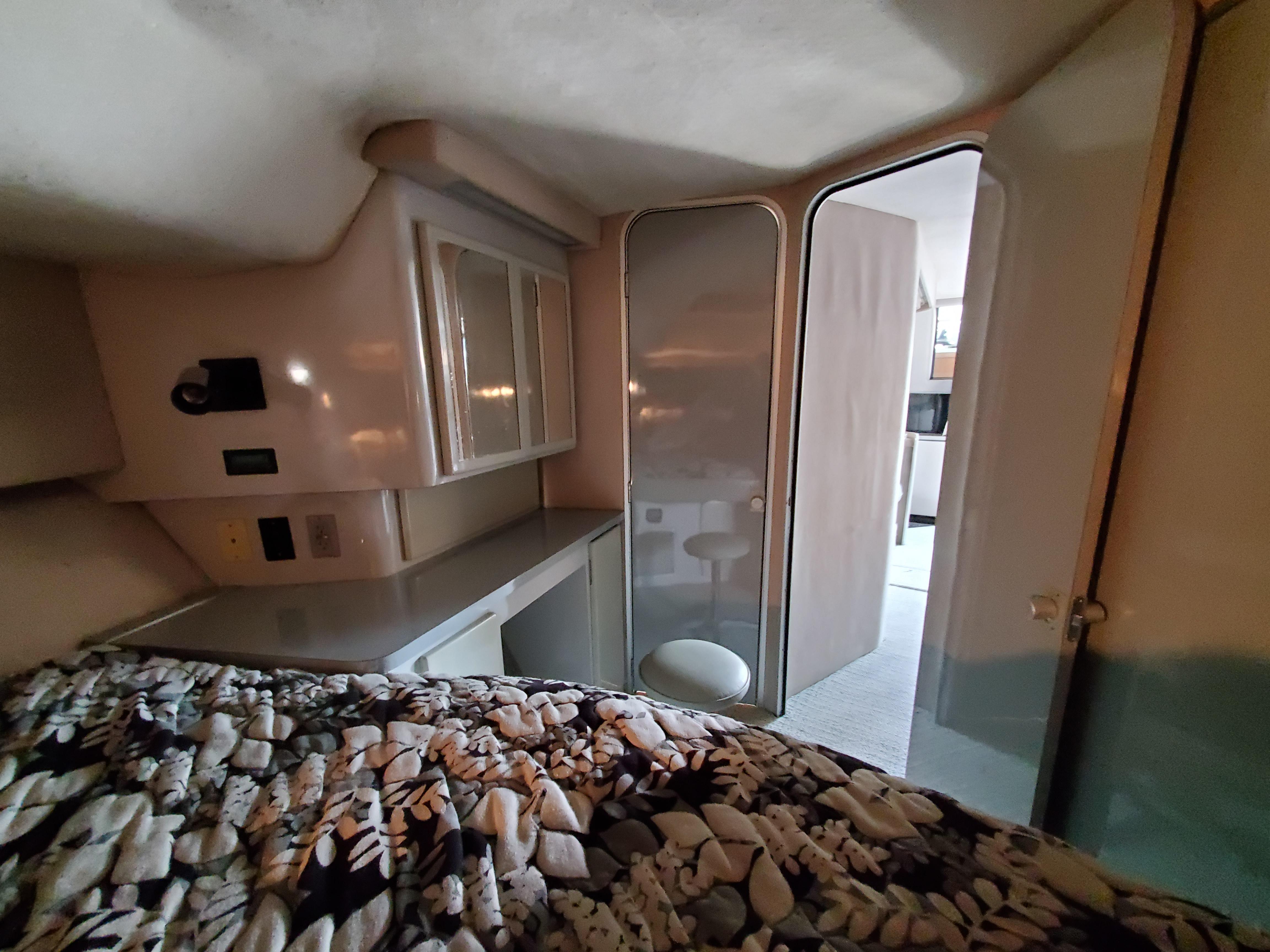 1988 Sea Ray 460 Express Cruiser Express Cruiser for sale - YachtWorld