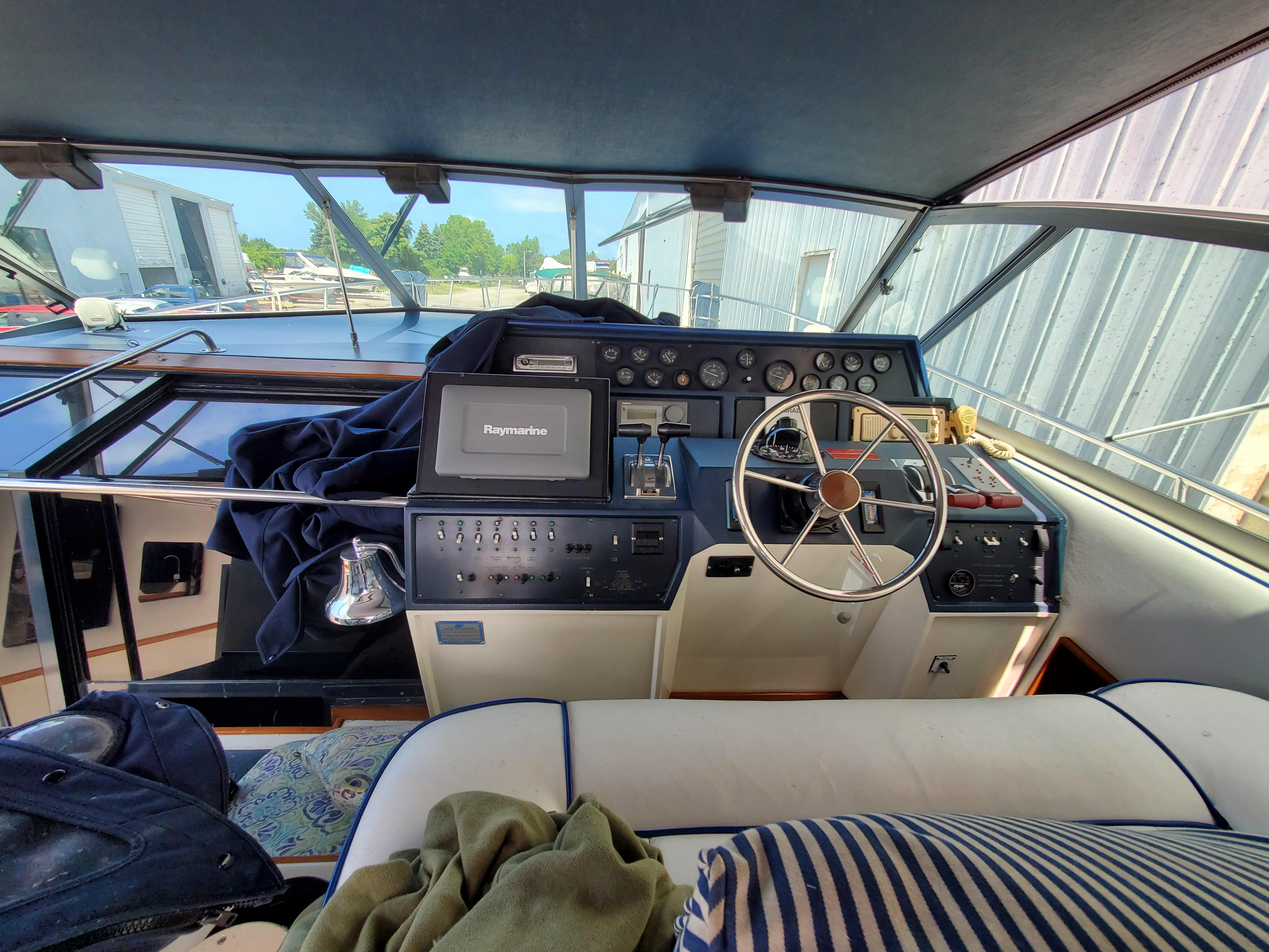 1988 Sea Ray 460 Express Cruiser Express Cruiser for sale - YachtWorld