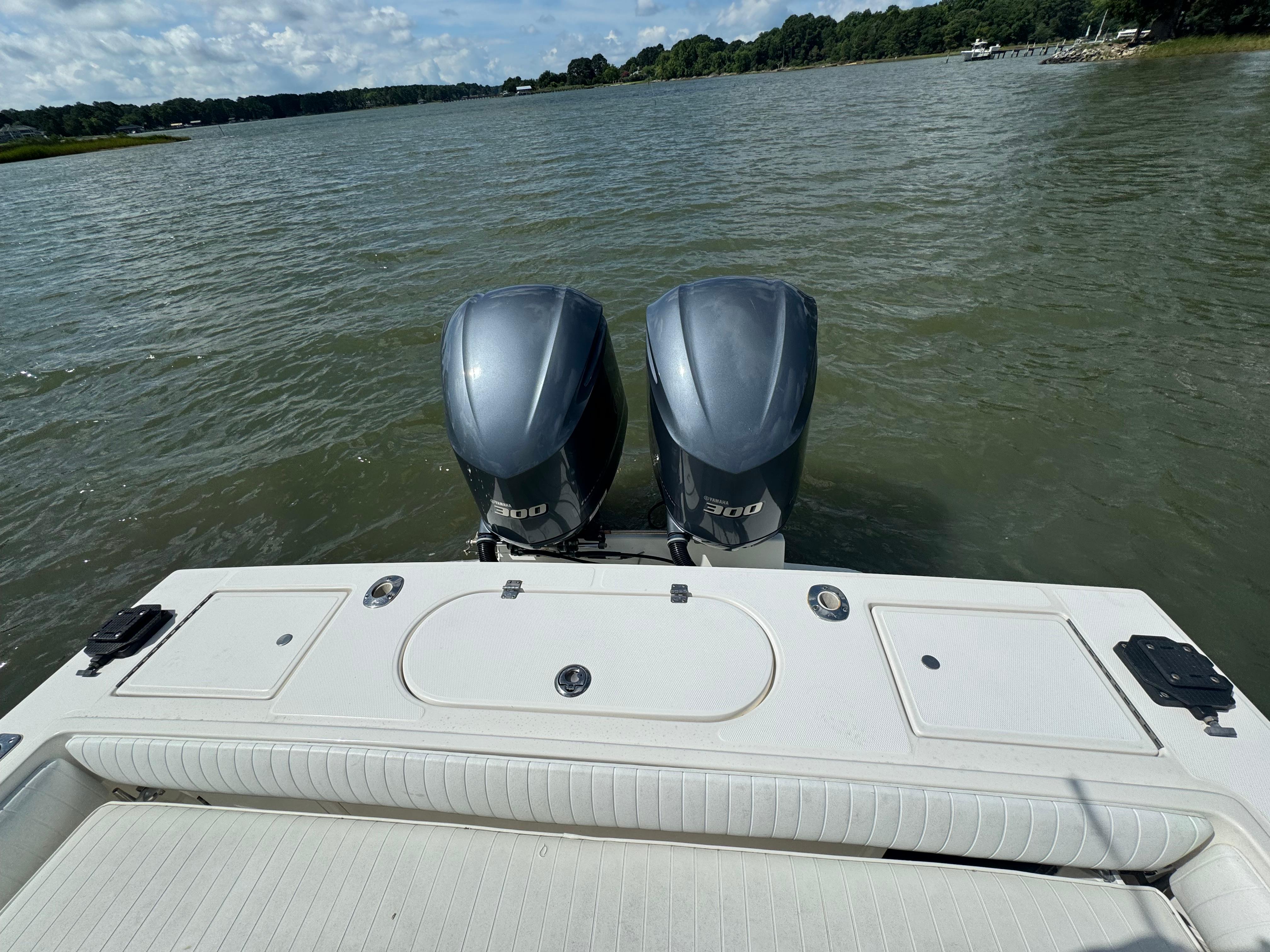 2005 Regulator 26 Fs Center Console for sale - YachtWorld