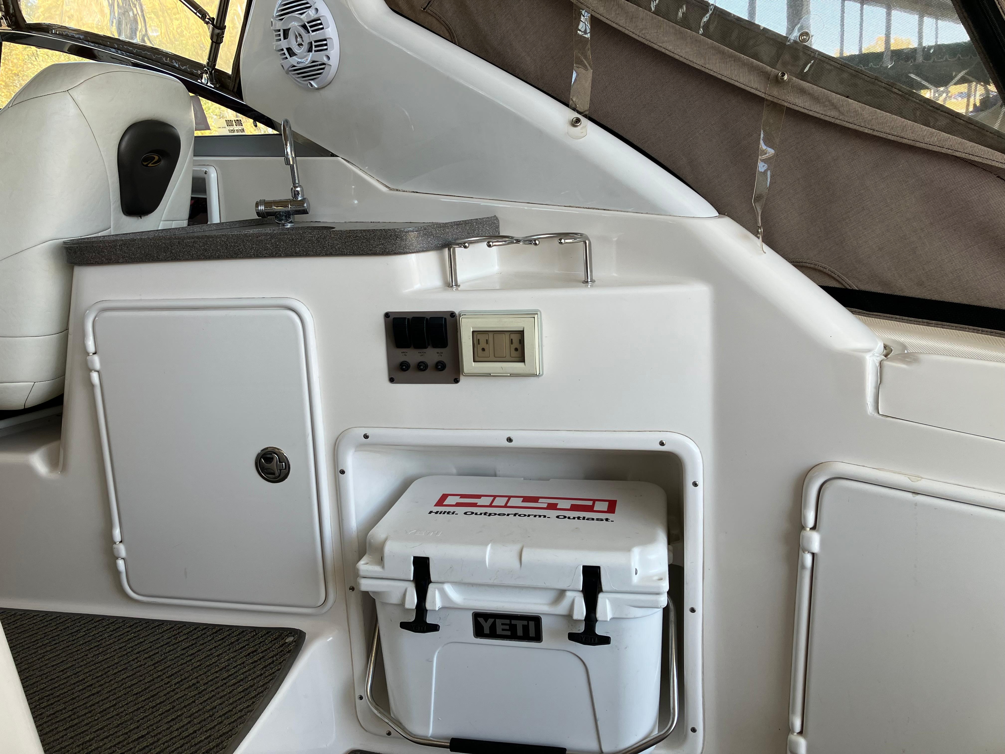 2006 Regal 3060 Window Express Cruiser for sale - YachtWorld