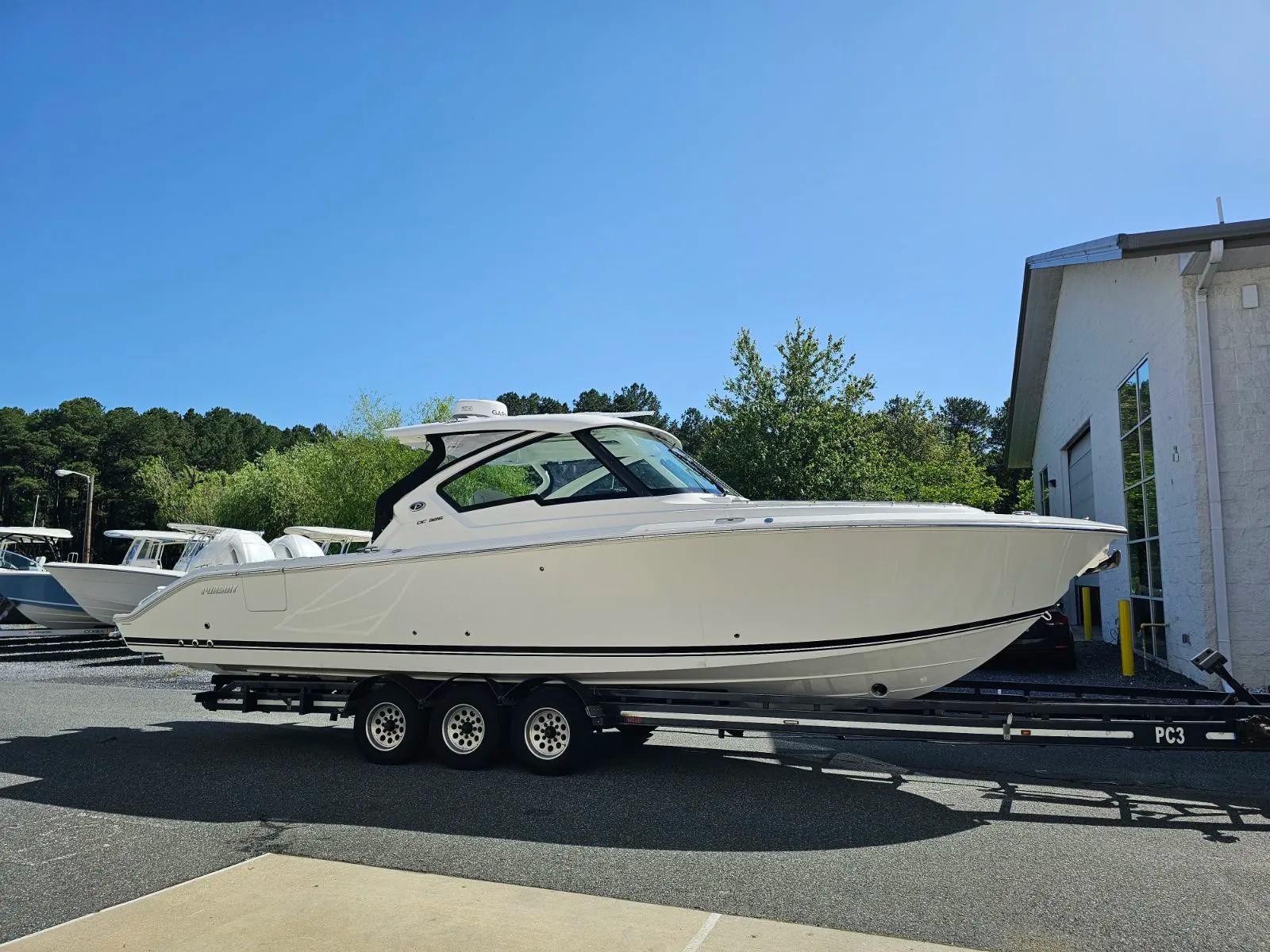 2024 Pursuit DC 326 Dual Console for sale - YachtWorld