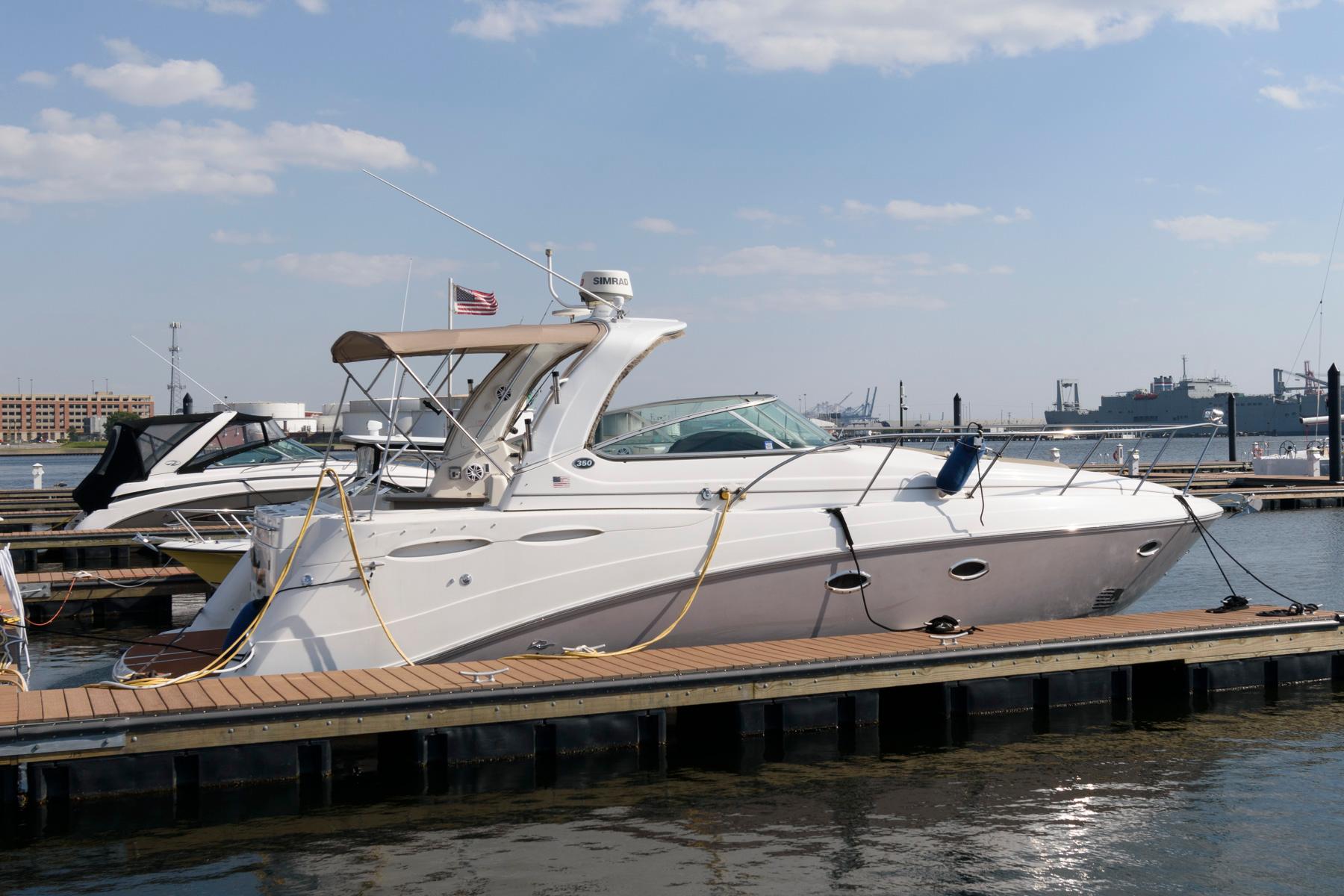 2008 Rinker 350 Express Cruiser Cruiser for sale - YachtWorld