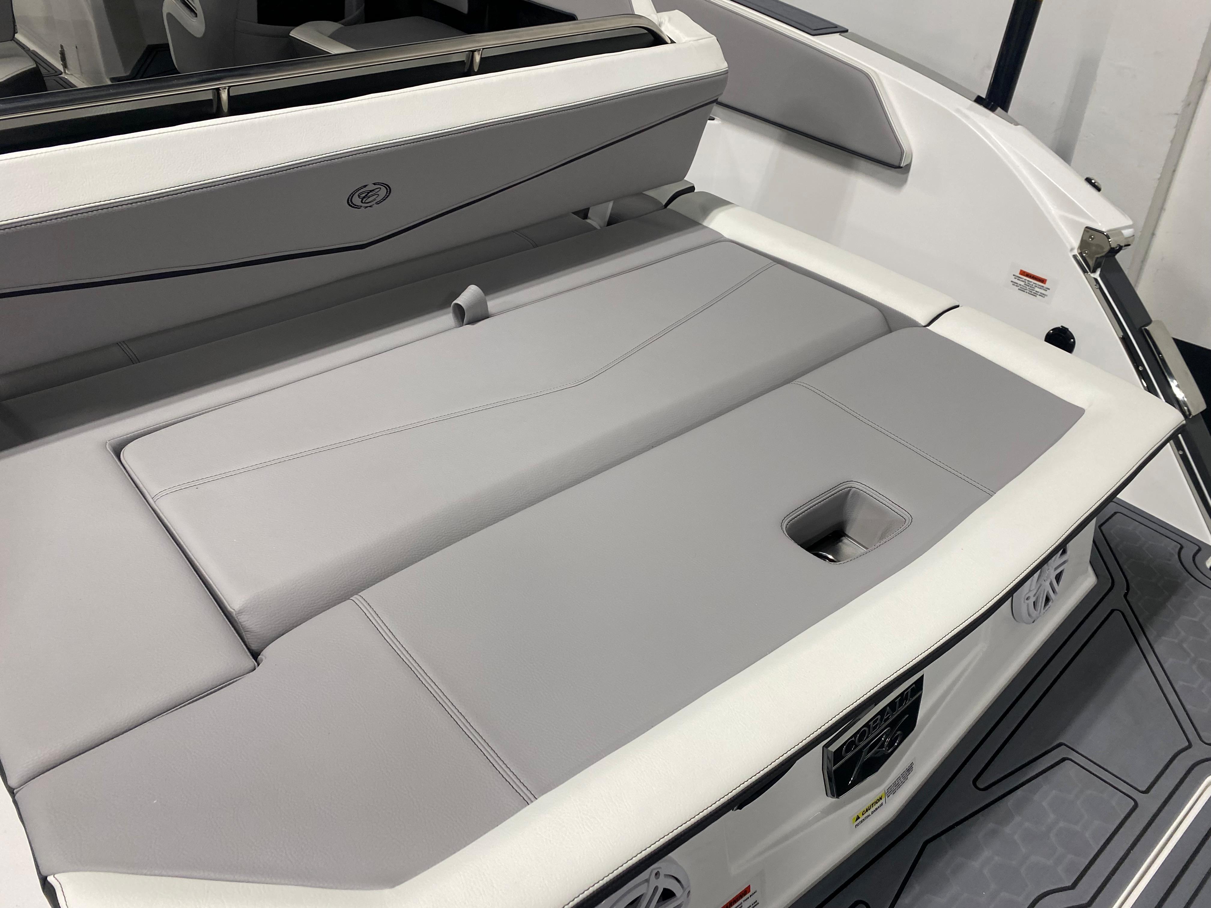 2024 Cobalt R6 Surf Ski and Wakeboard for sale - YachtWorld