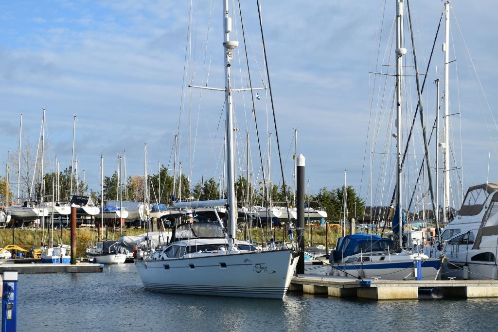 2008 Oyster 56 Cruiser for sale - YachtWorld