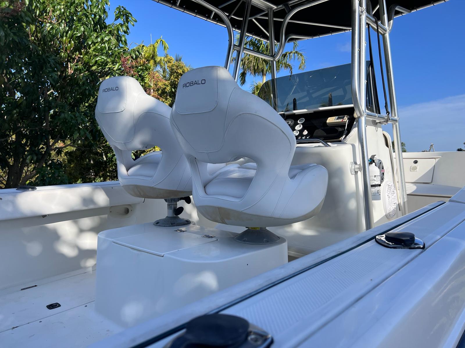 2000 Trophy 2503 Center Console Center Console Boote Kaufen - YachtWorld