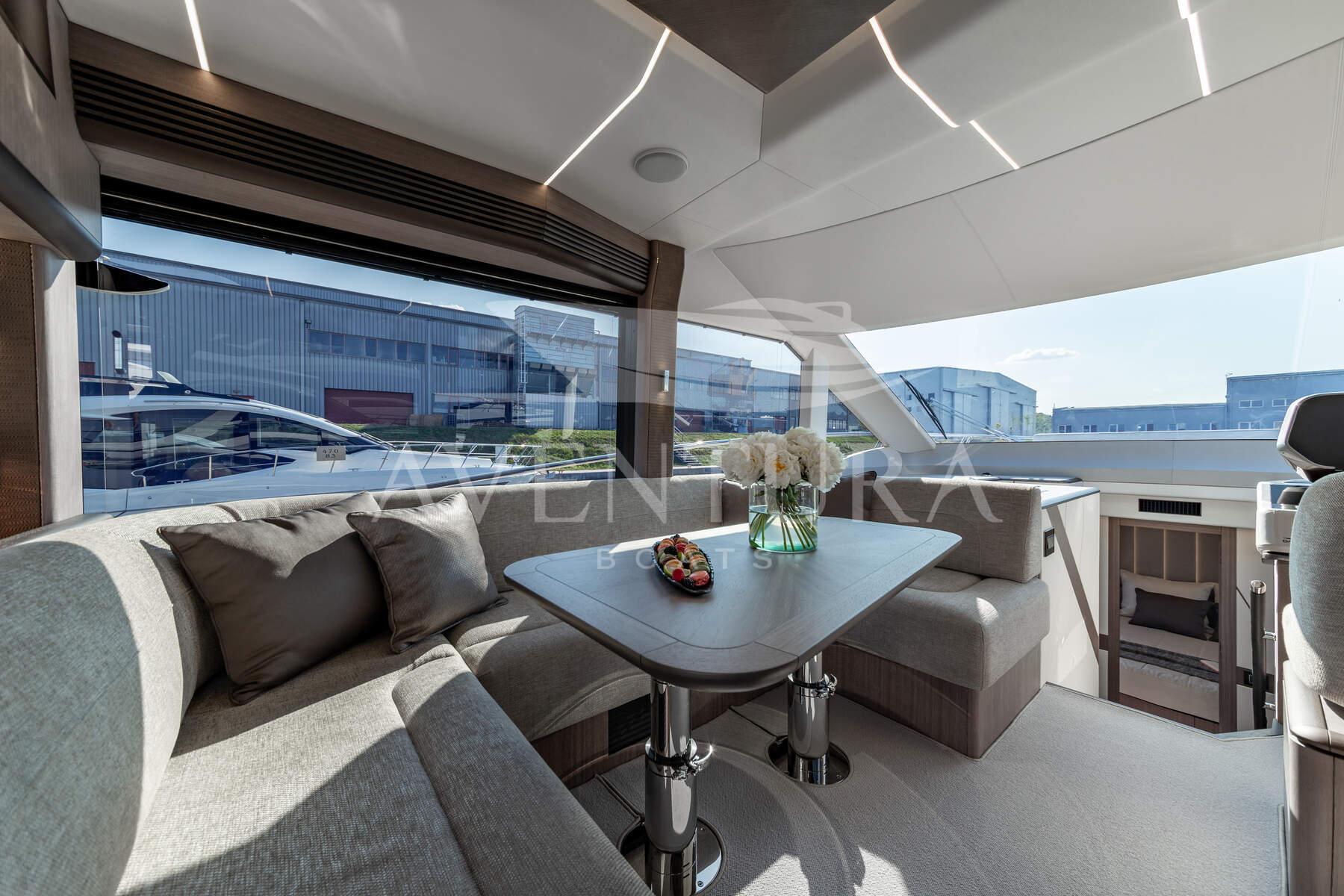 Galeon 560 Fly Nieuw - iNautia