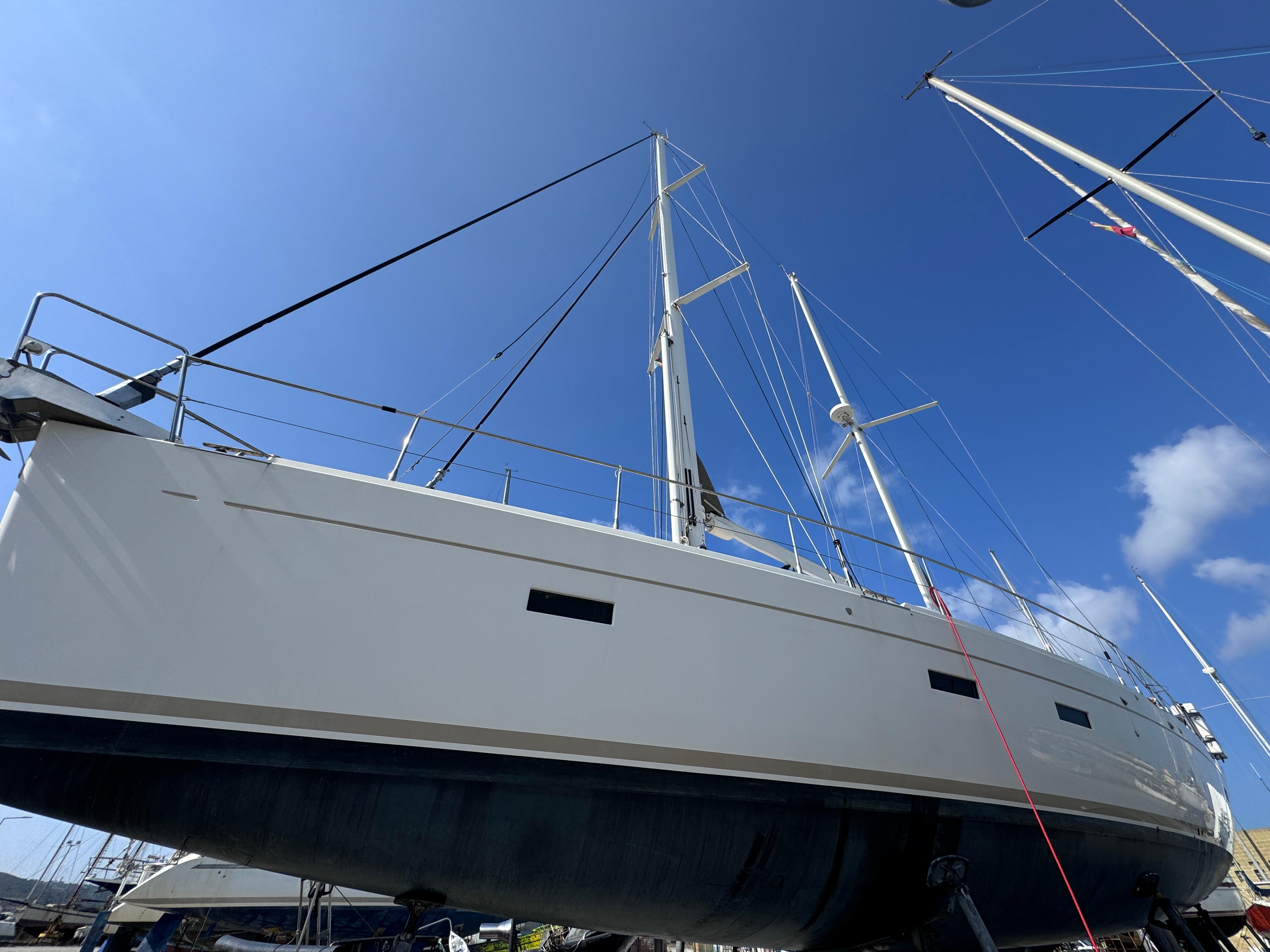 2013 Amel 55 Cruiser for sale - YachtWorld