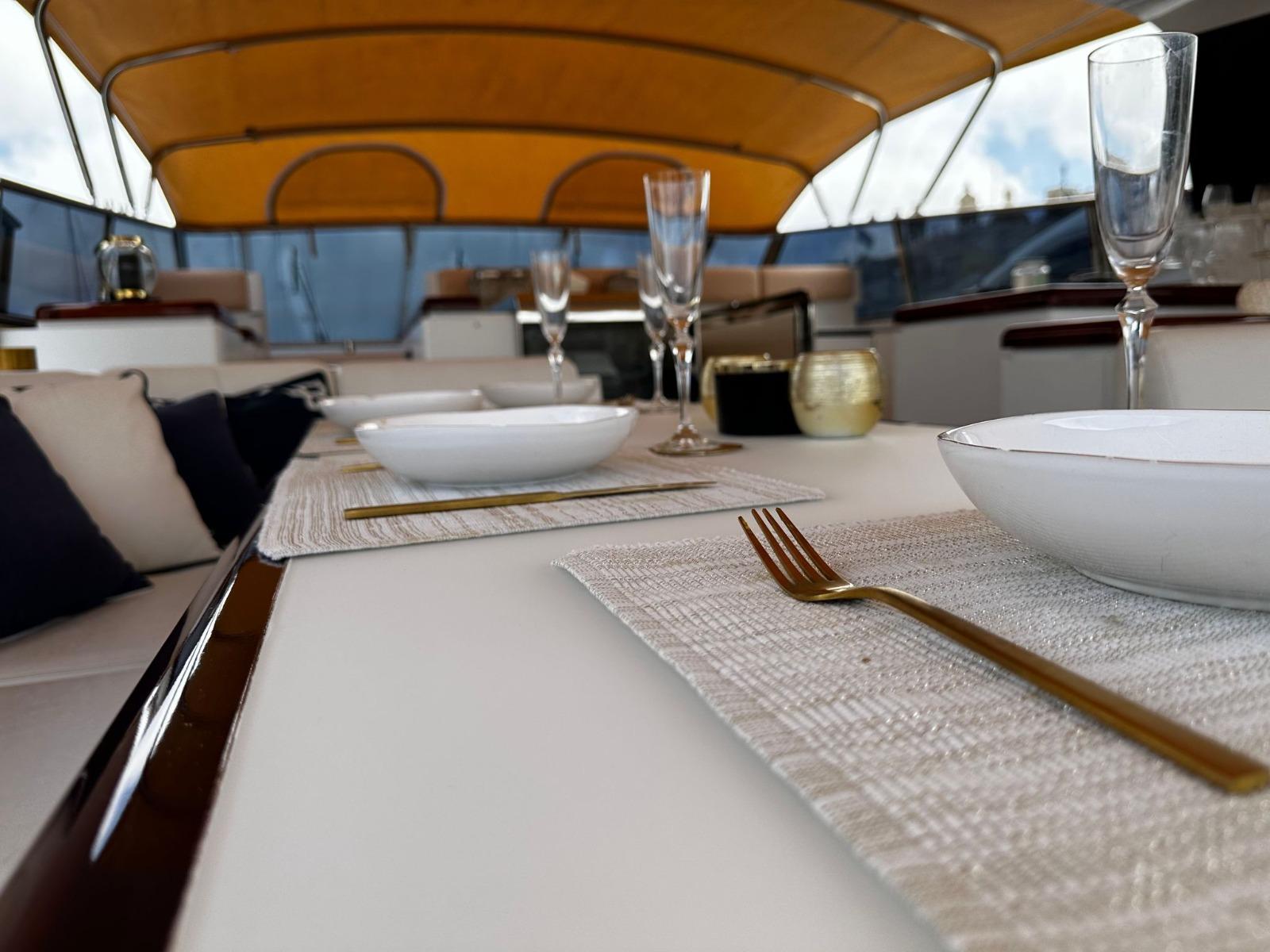 1994 Mangusta 80 Motor Yachts for sale - YachtWorld