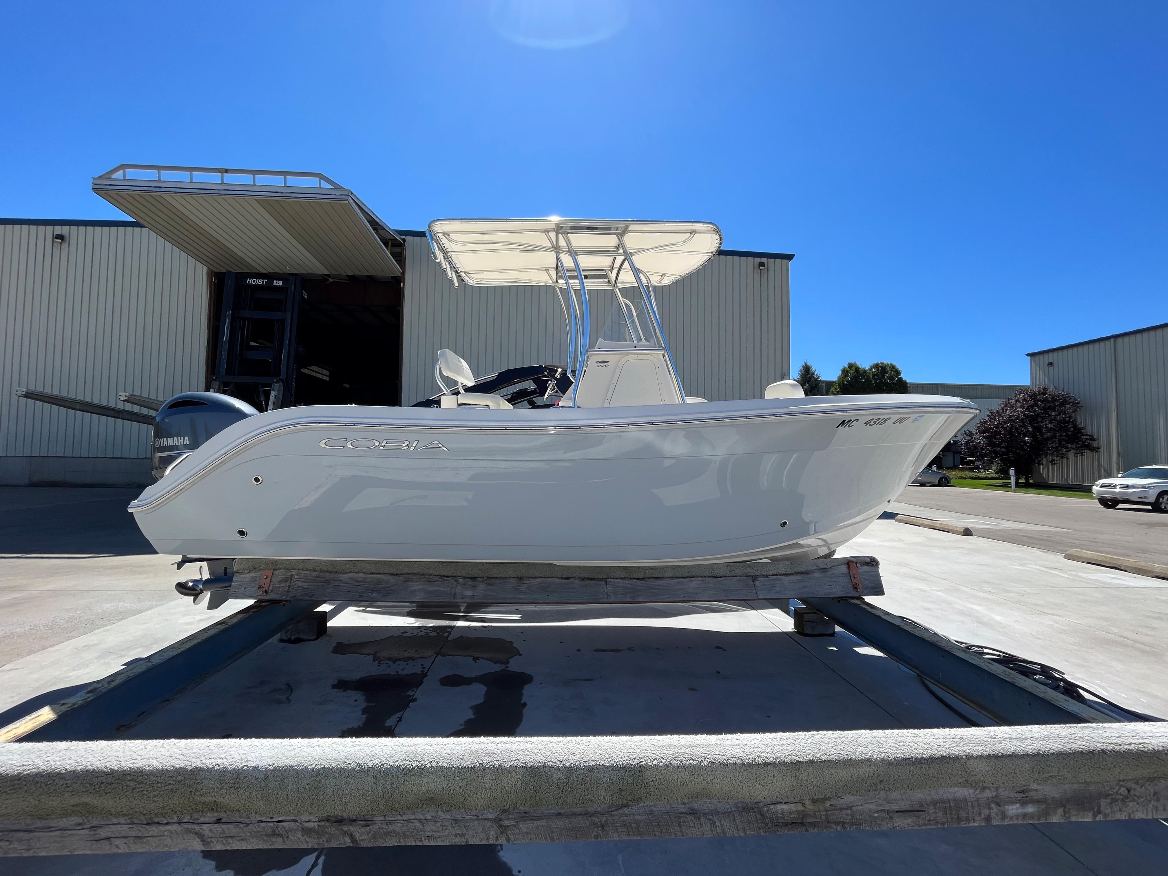 2022 Cobia 220 Center Console for sale - YachtWorld