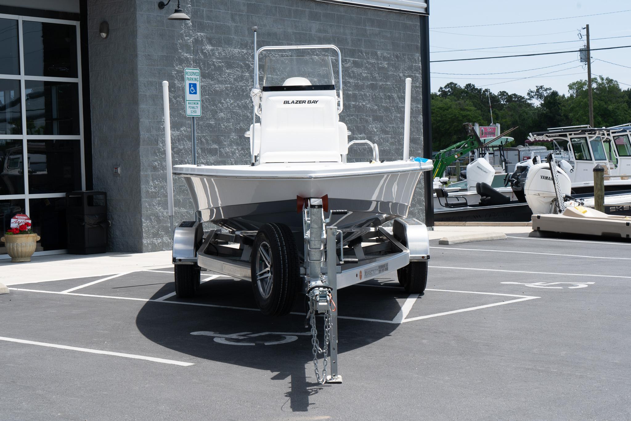 2024 Blazer 2020 Bay for sale - YachtWorld