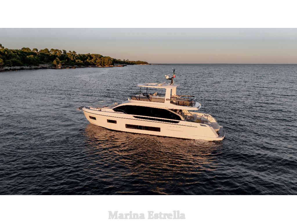 New Azimut Fly 62 in Barcelona - iNautia