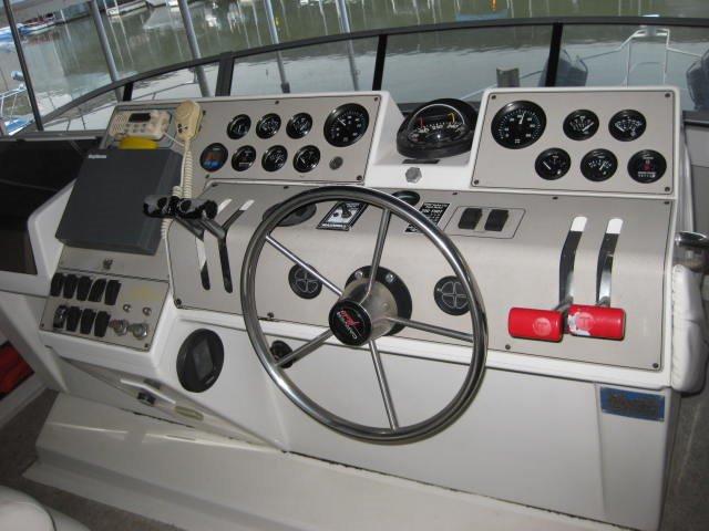 1996 Carver 355 Aft Cabin Motor Yacht for sale - YachtWorld