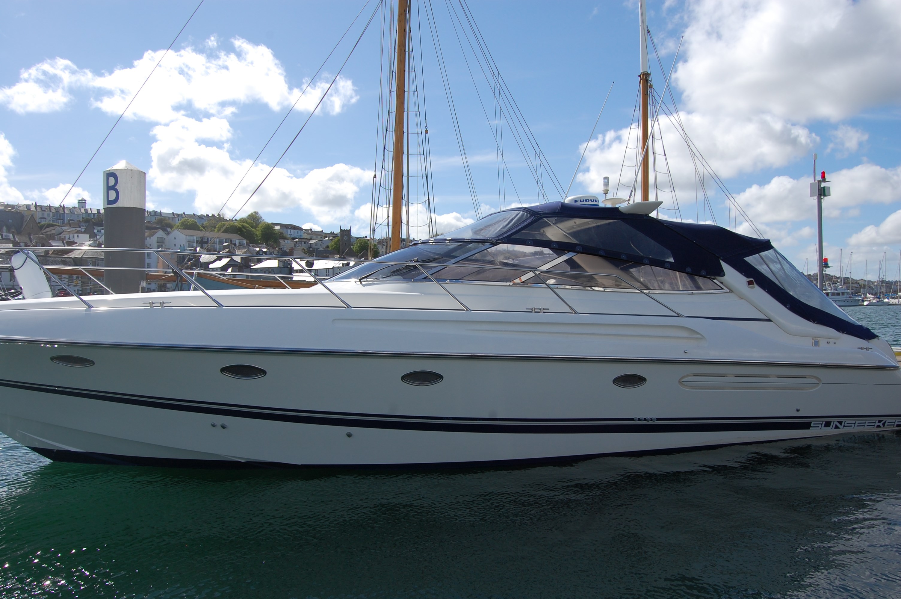 Sunseeker Camargue 47 | 1997 | 14m - Cornwall | Boatshop24