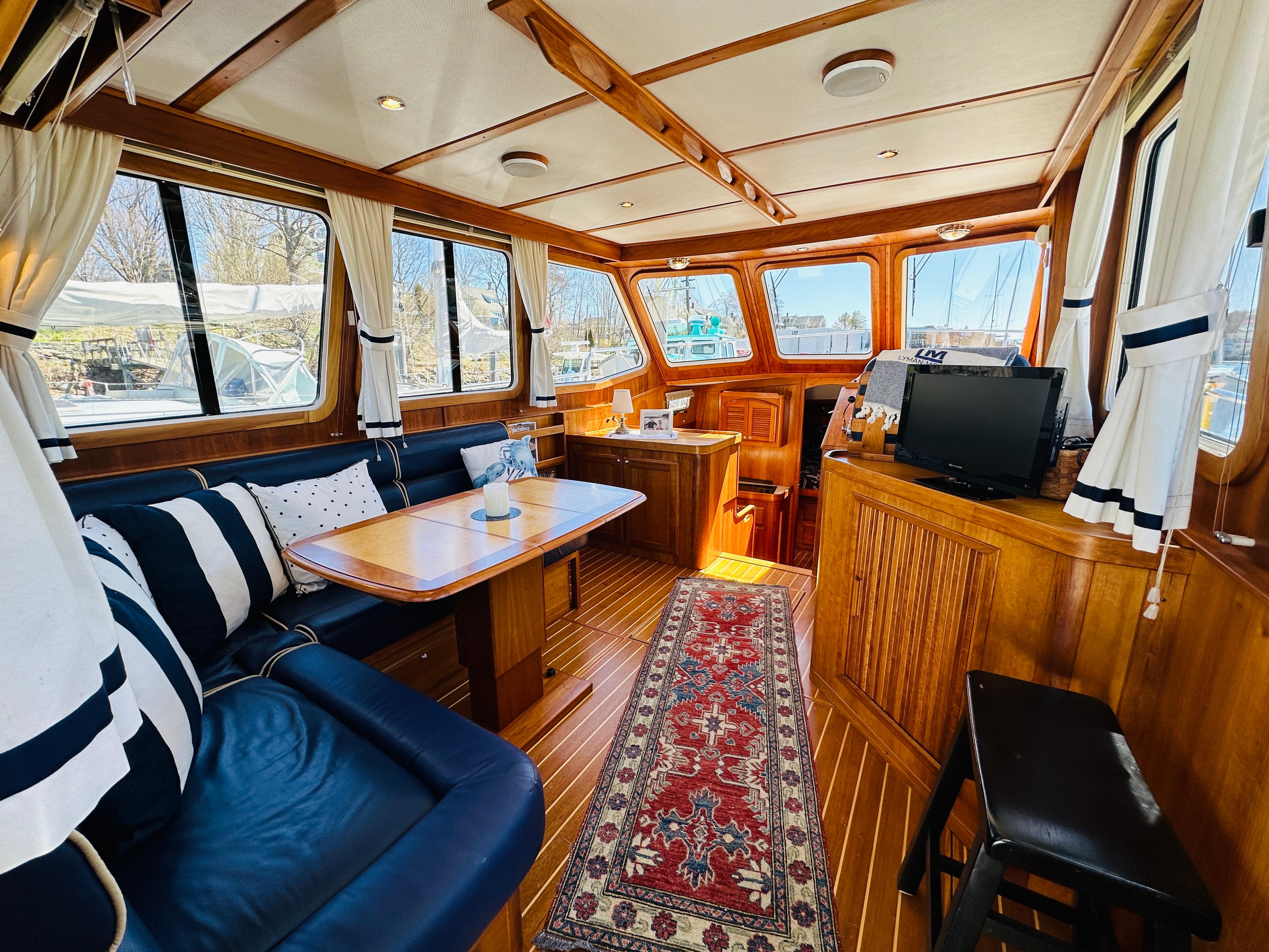 2005 Sabre 36 Flybridge Downeast for sale - YachtWorld