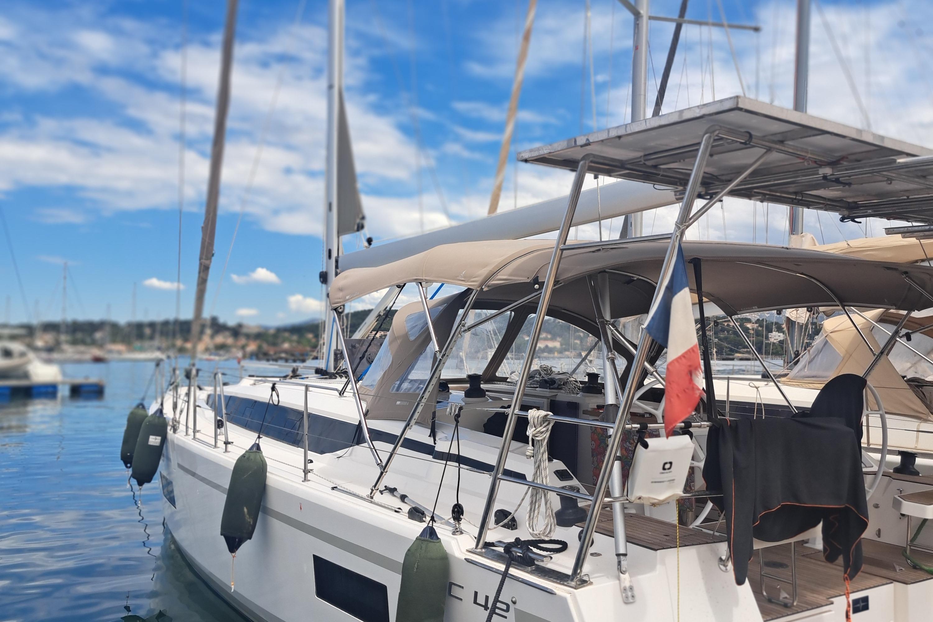 Bavaria C42 | 12m | 2022 - 83 - Var | Boats and Outboards