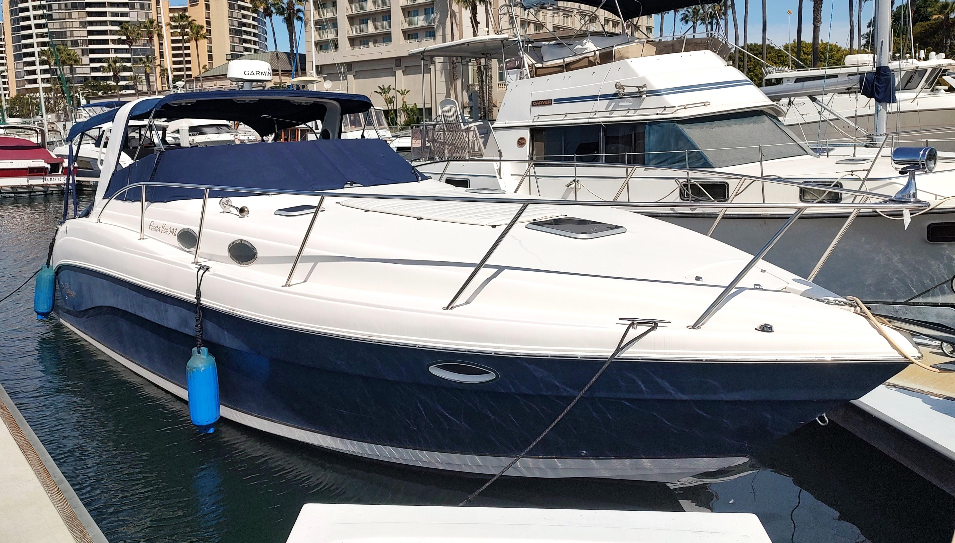 2005 Rinker 342 Fiesta Vee Express-Boot Kaufen - YachtWorld