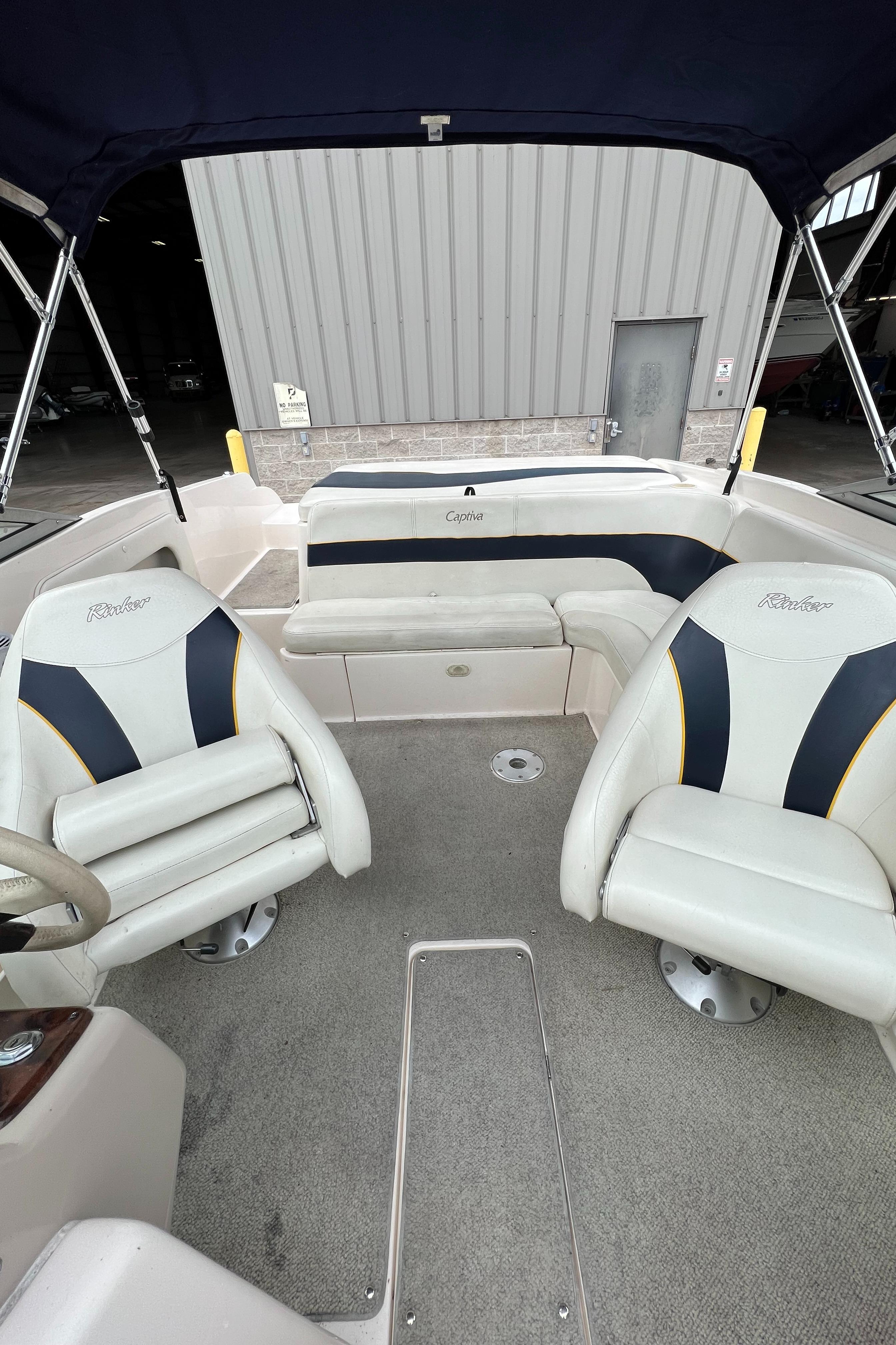 2002 Rinker 212 Captiva Bowrider Runabout for sale - YachtWorld