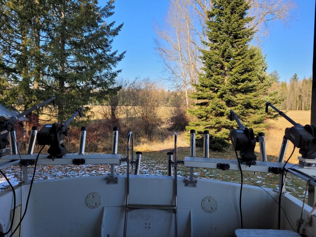 1977 Uniflite 28 Mega Bateaux de plaisance à vendre - YachtWorld