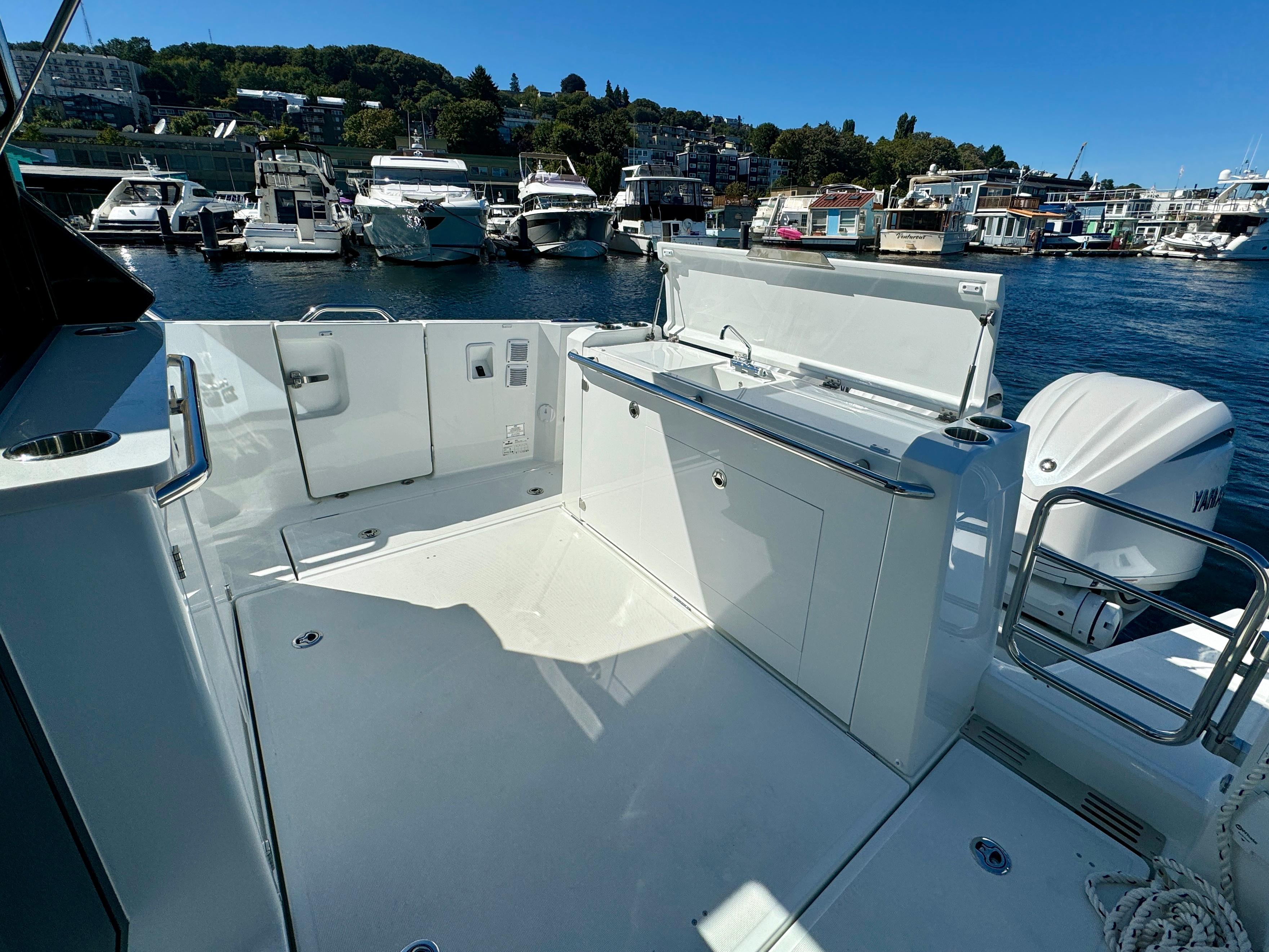 2024 Wellcraft 355 Center Console for sale - YachtWorld