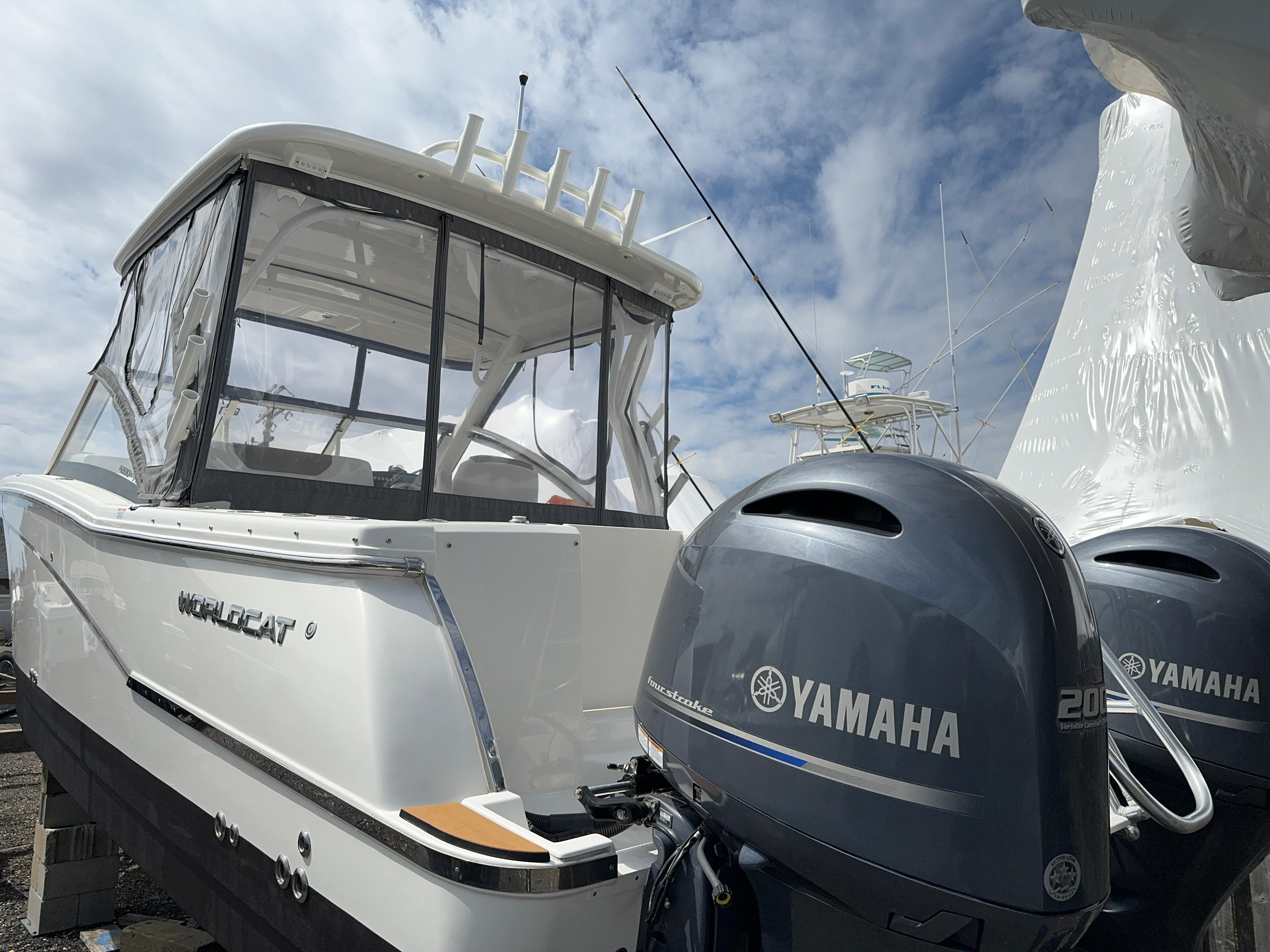 2020 World Cat 280 DC-X Power Catamaran for sale - YachtWorld