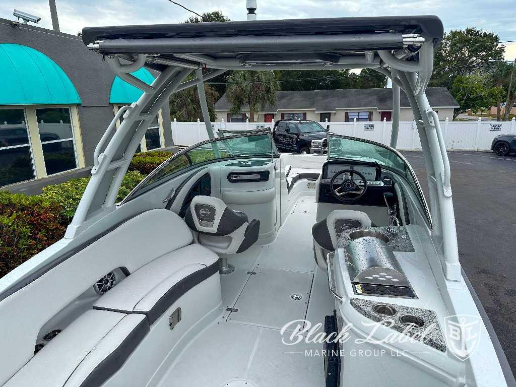 2024 Crownline E290 XS Deck for sale - YachtWorld