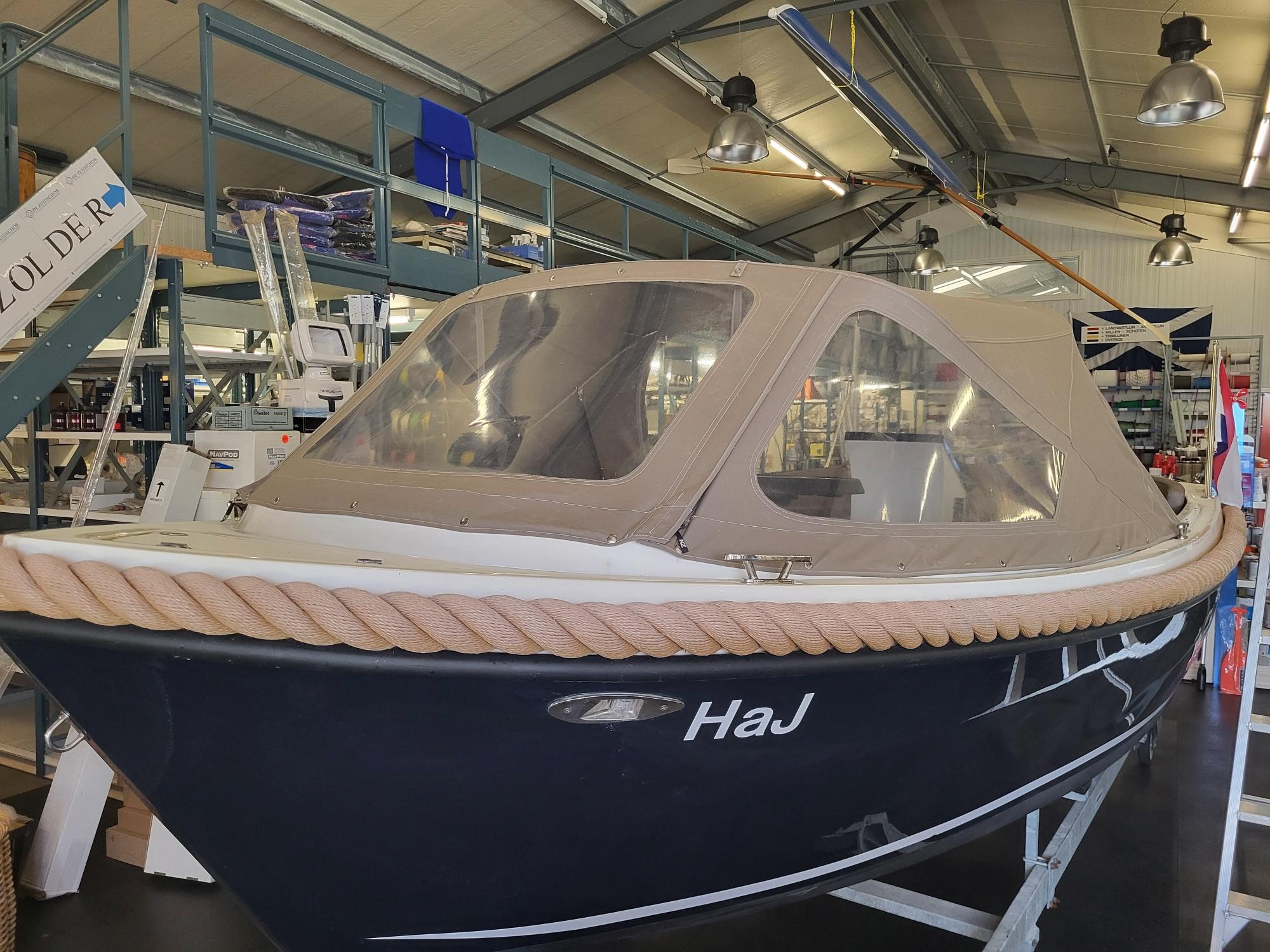 Used 2022 Maxima 550 | YachtFocus