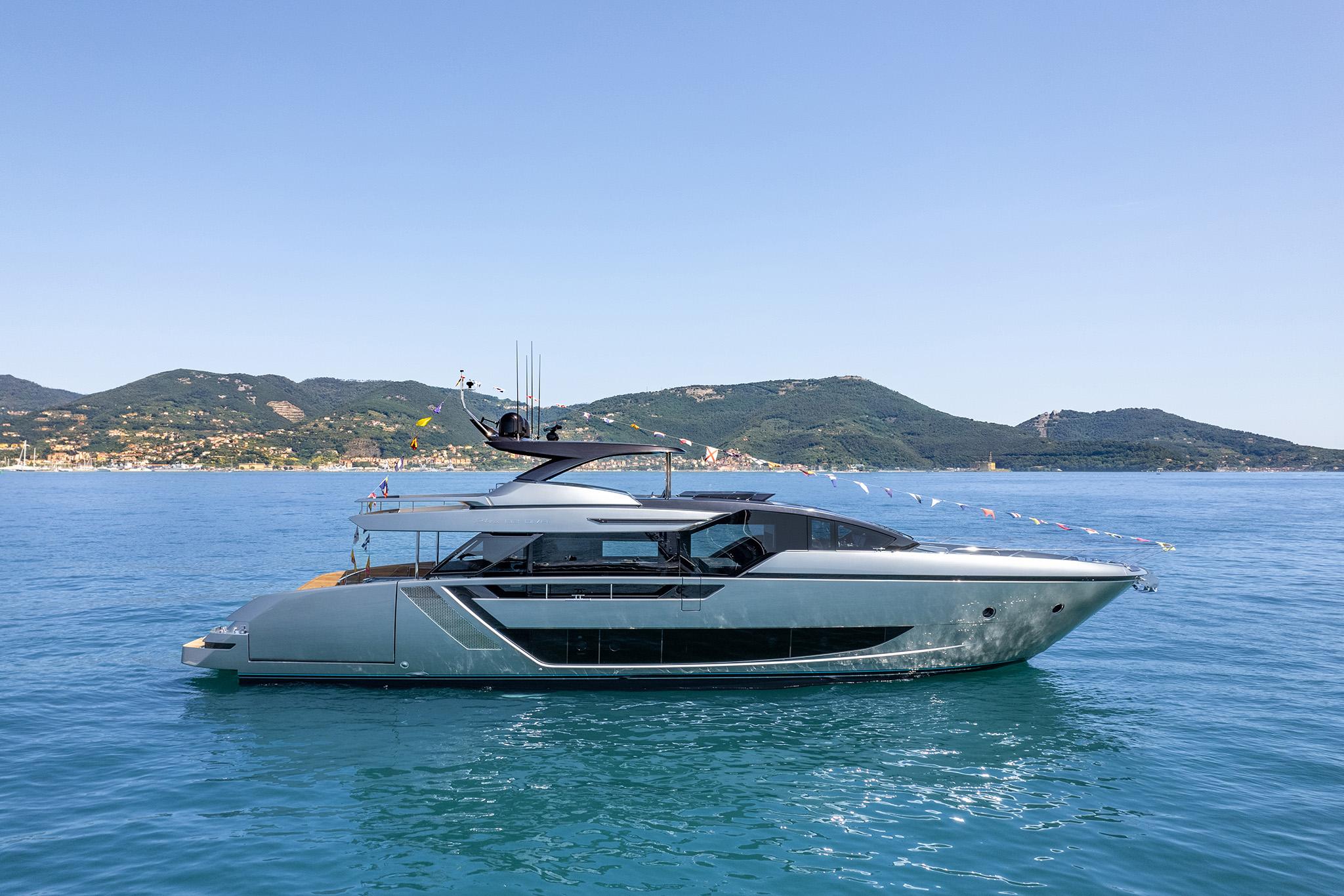 Riva 82' DIVA Nuevo en Florida - Cosas de Barcos