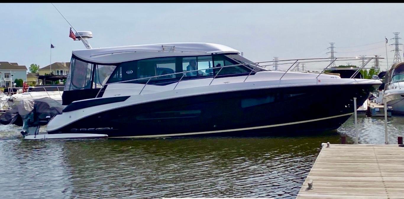 2019 Regal 42 Grande Coupe Motor Yacht for sale - YachtWorld