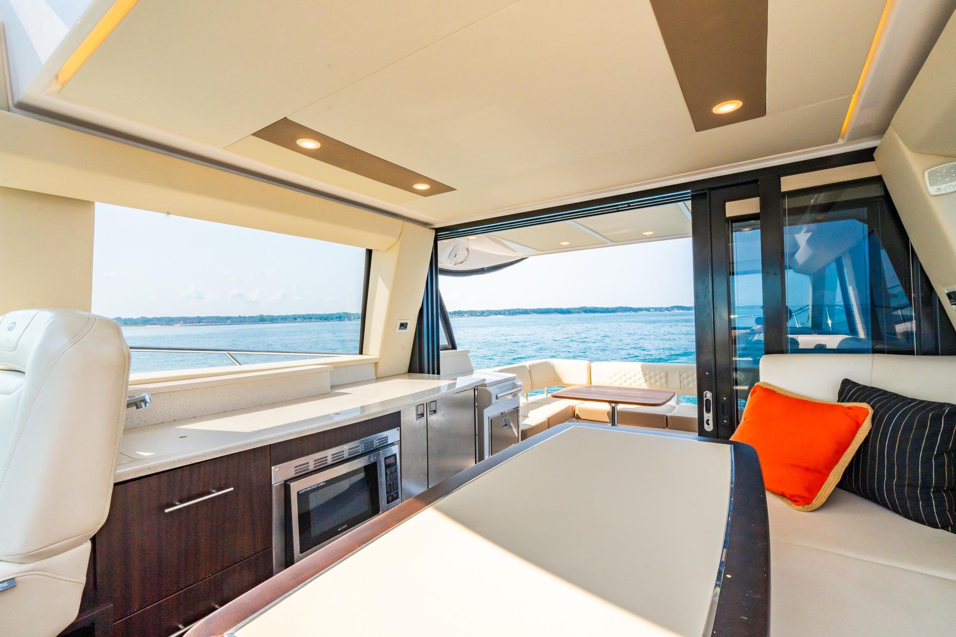 2019 Regal 42 Grande Coupe - Weber Yachts