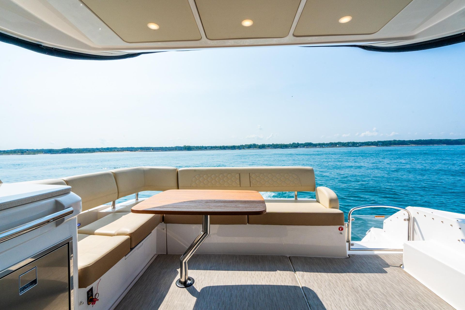 2019 Regal 42 Grande Coupe - Weber Yachts