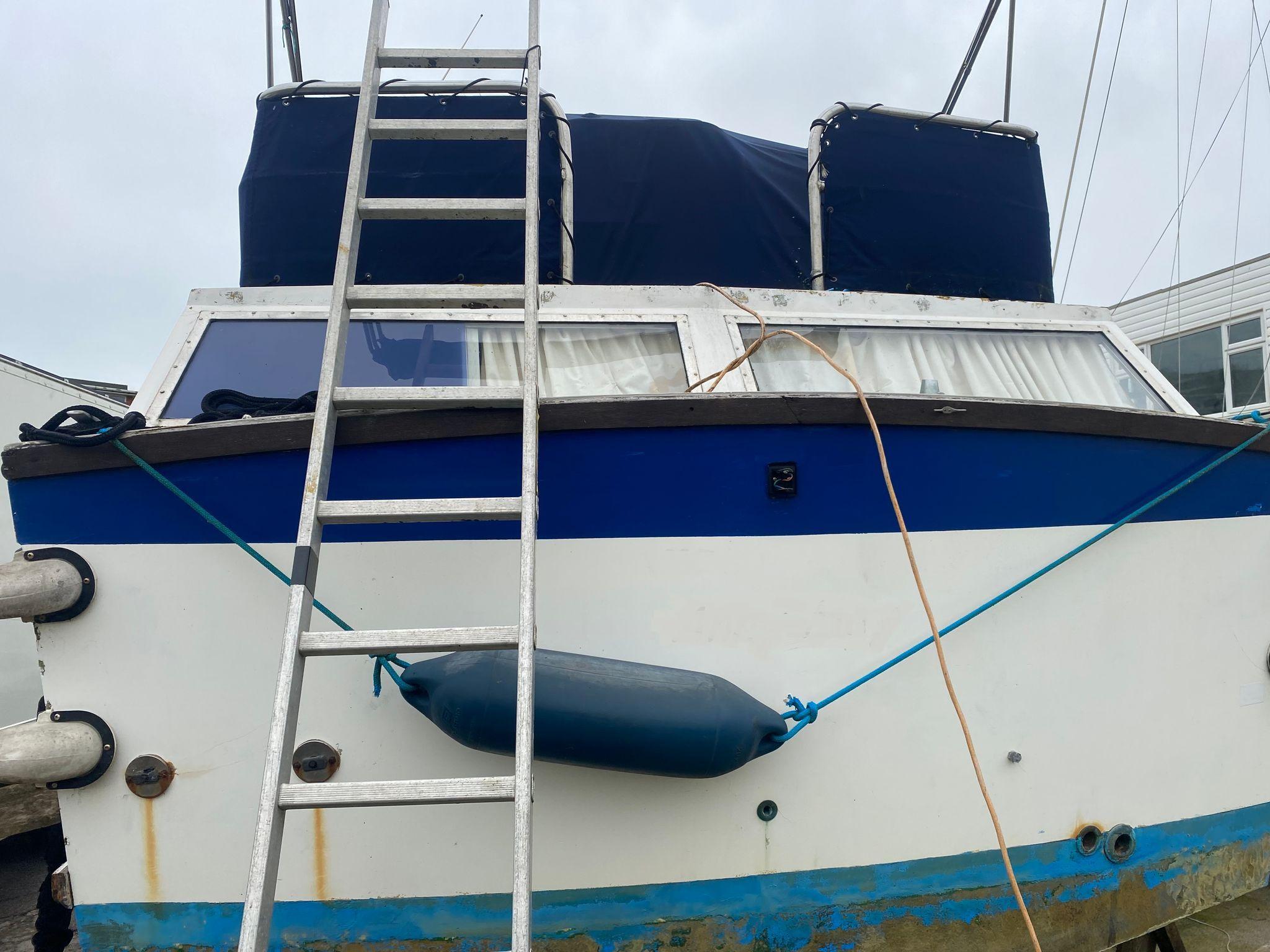 1972 Seamaster 30 Motor Yachts for sale - YachtWorld