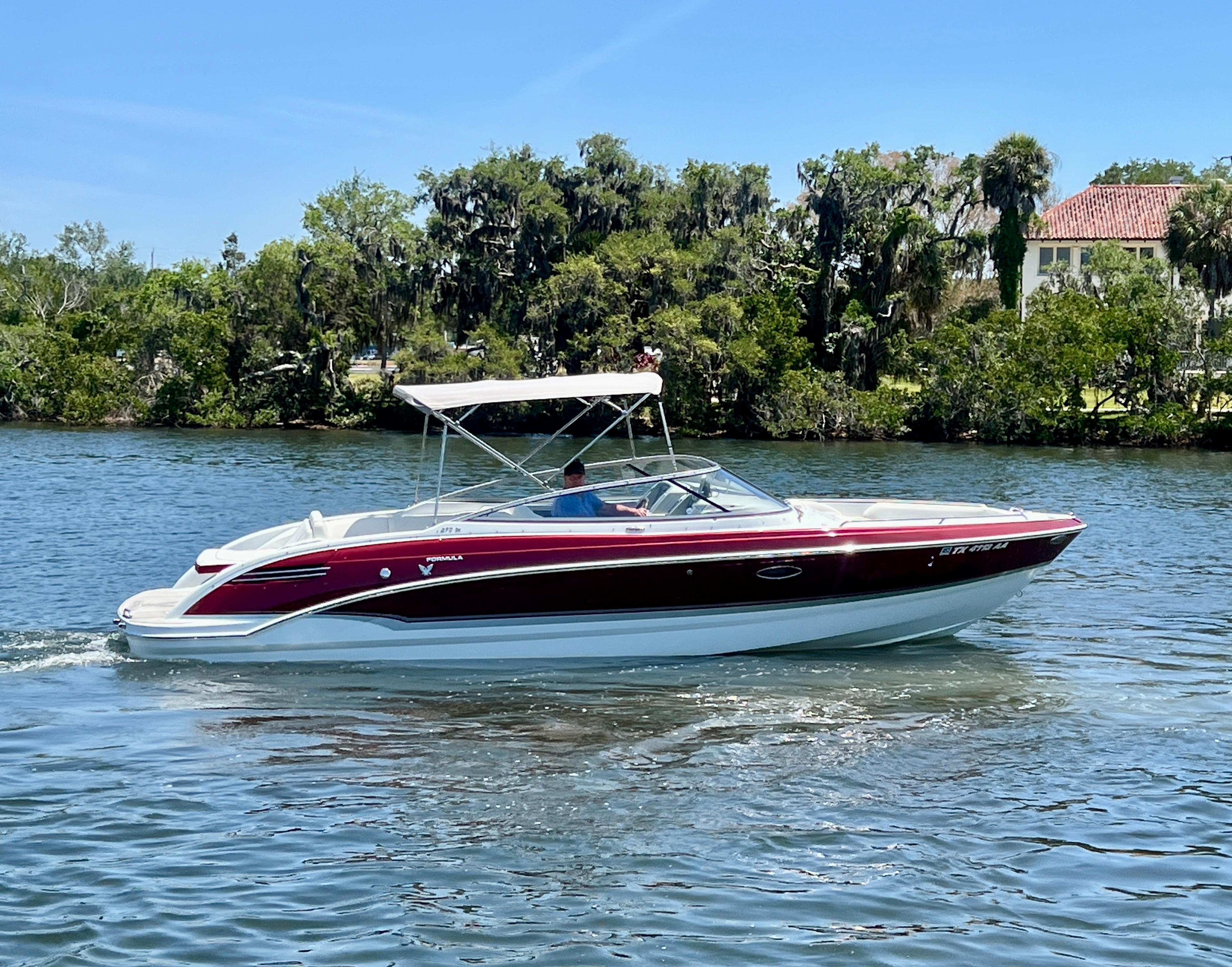 2011 Formula 270 Bowrider Runabout for sale - YachtWorld
