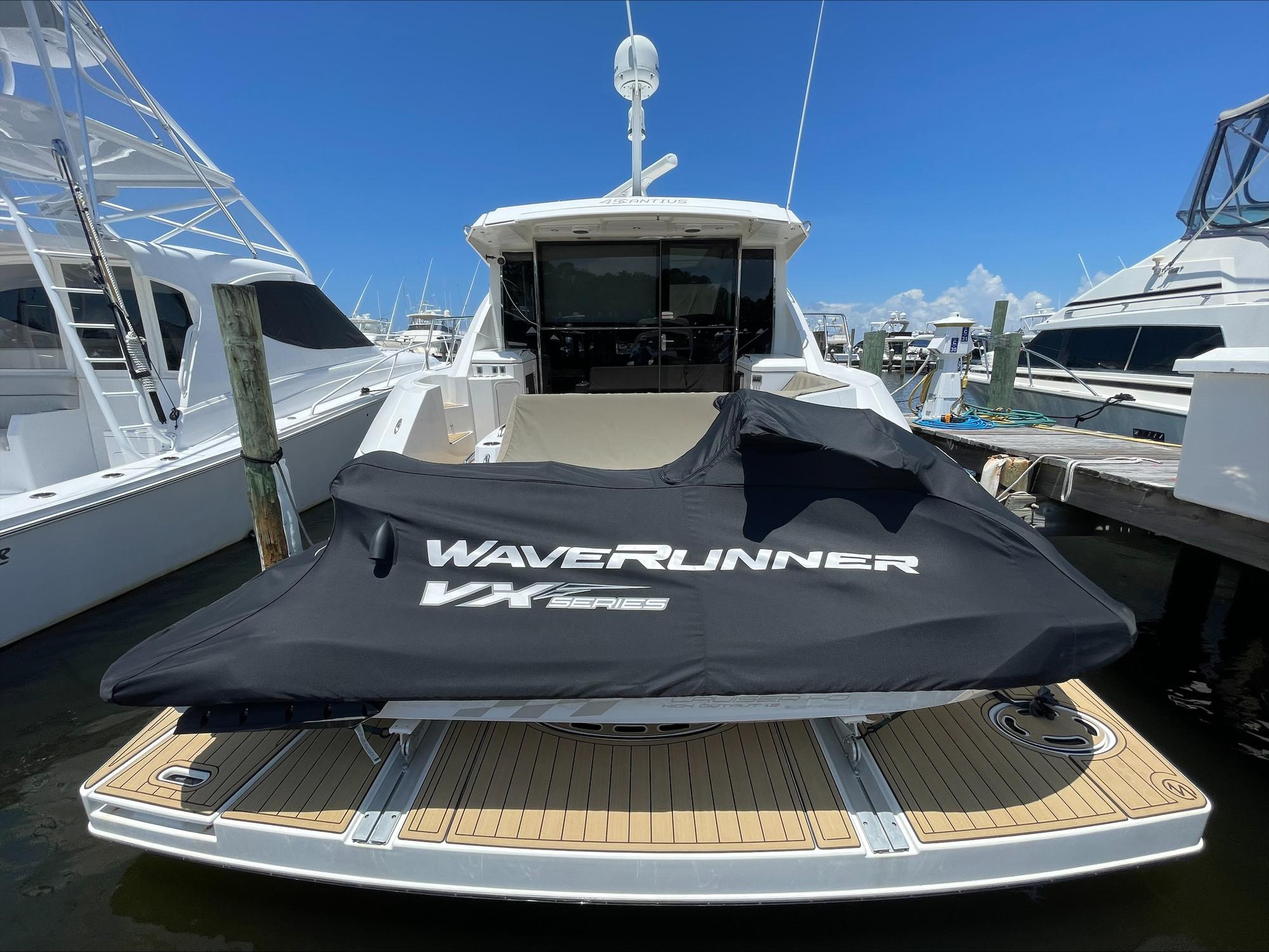 2014 Cruisers Yachts 45 Cantius Motor Yachts for sale - YachtWorld
