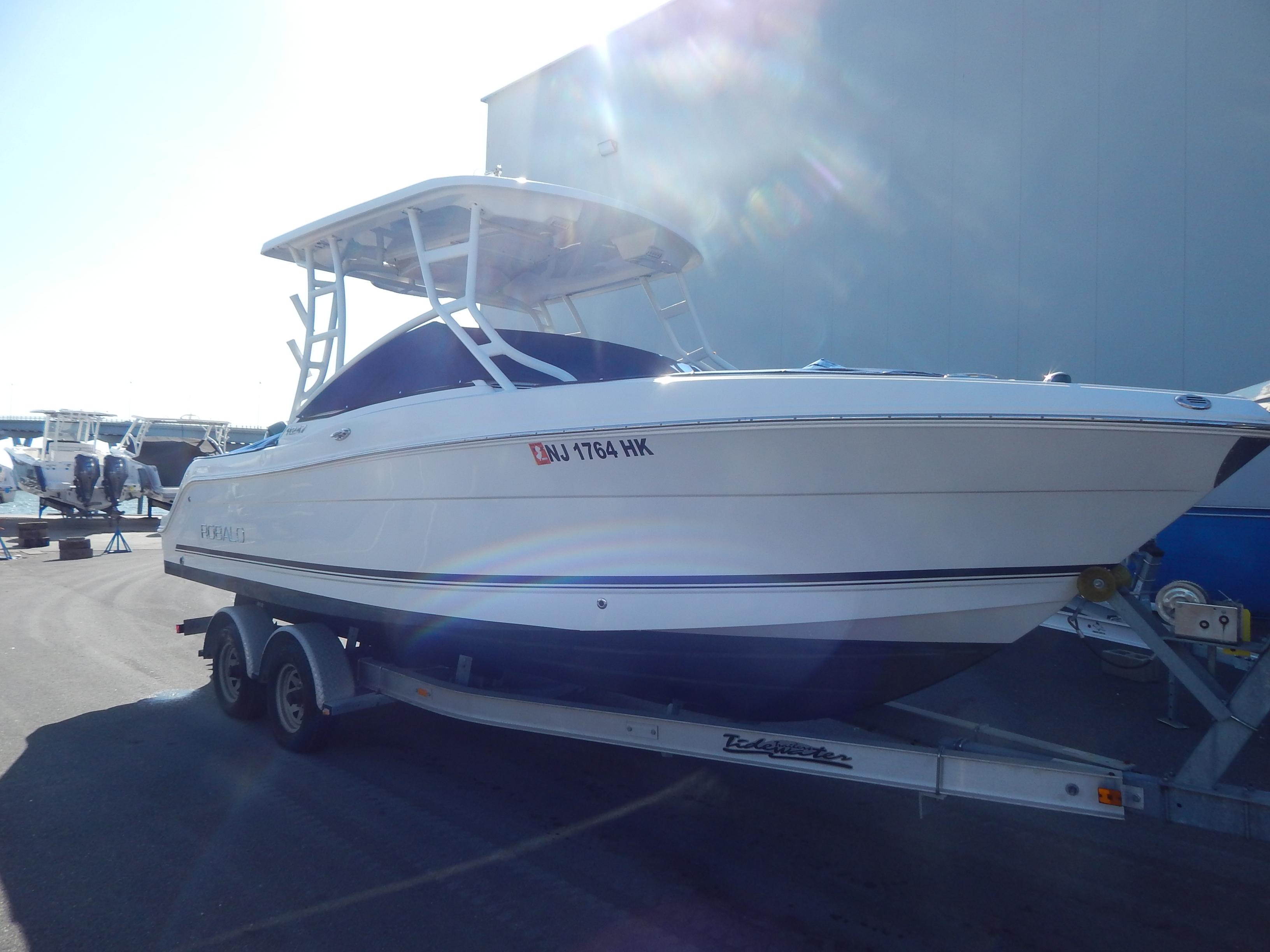 Robalo R247 Dual Console boats for sale | YachtWorld