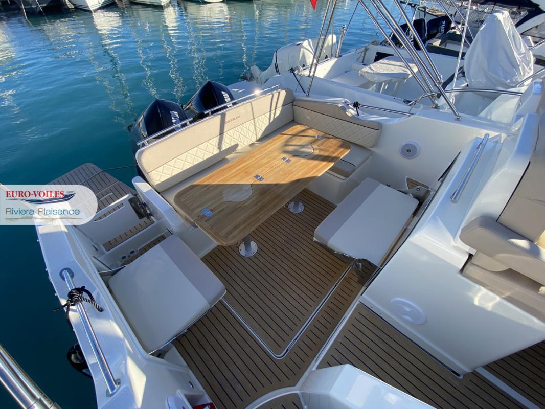 2023 Quicksilver Activ 875 Sundeck Cruiser for sale - YachtWorld