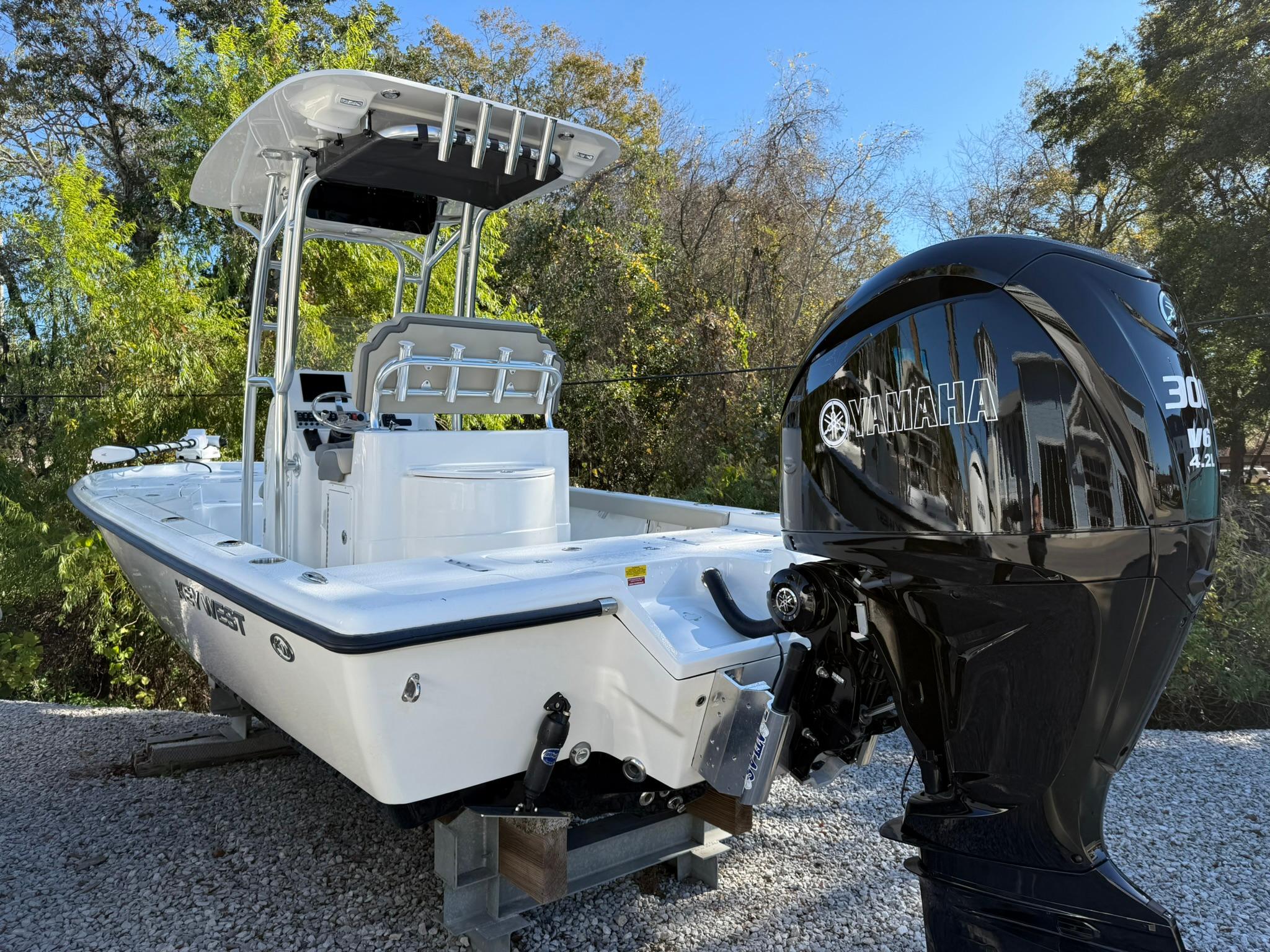 2025 Key West 230 Bay Reef Center Console Boote Kaufen - YachtWorld