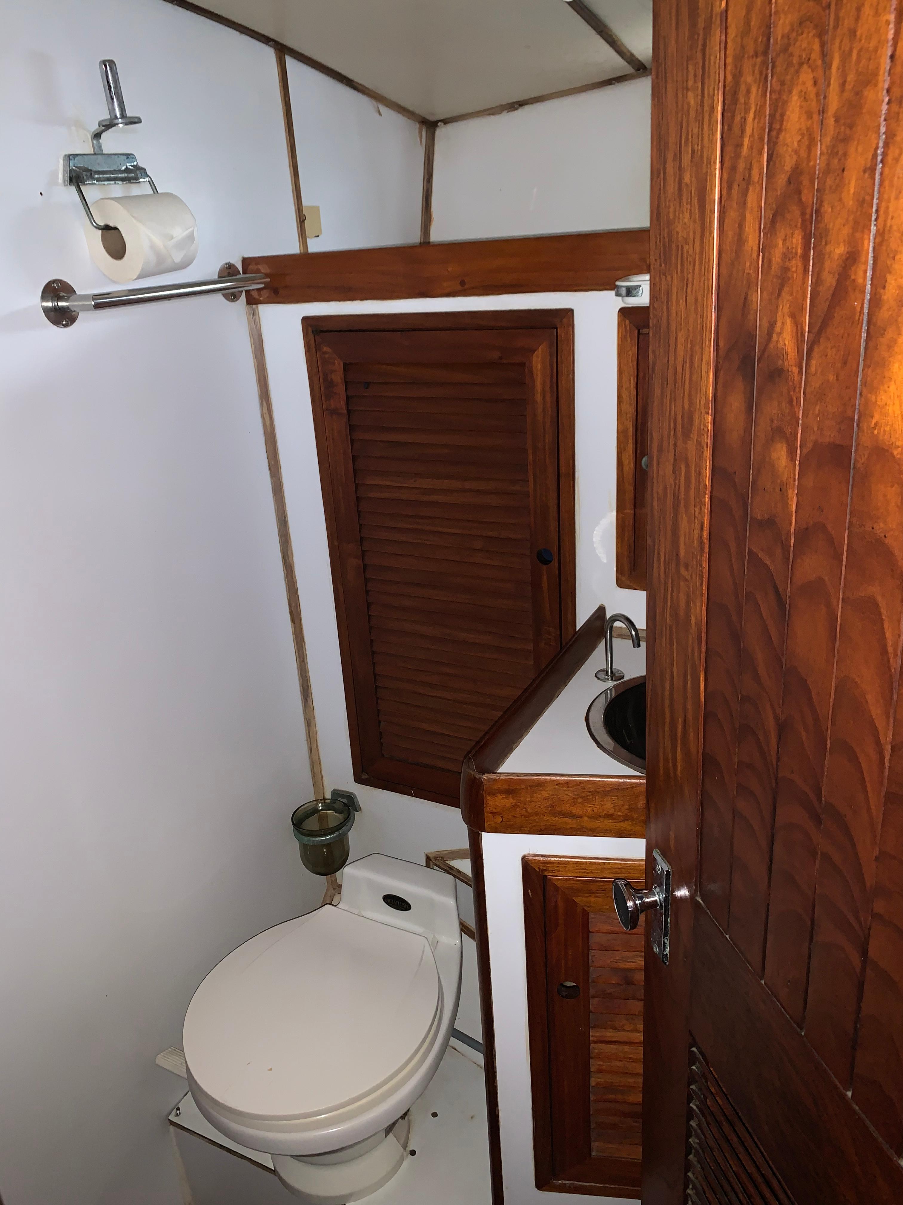 1986 Ted Brewer Pan Oceanic 43 Pilothouse for sale - YachtWorld 1986 Ted Brewer Pan Oceanic 43 Pilothouse for sale - YachtWorld