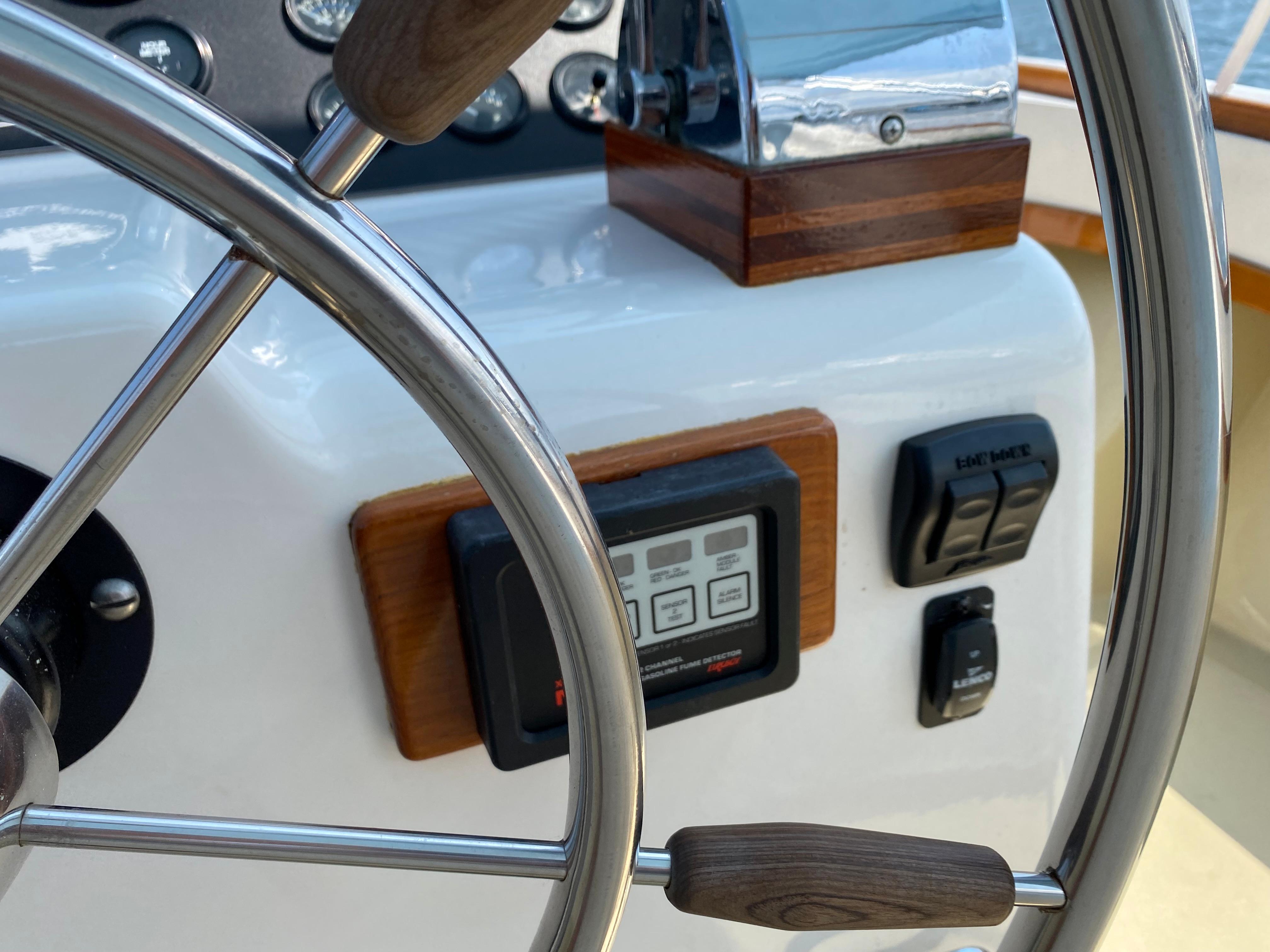 1986 Dusky Custom Center Console Center Console for sale - YachtWorld